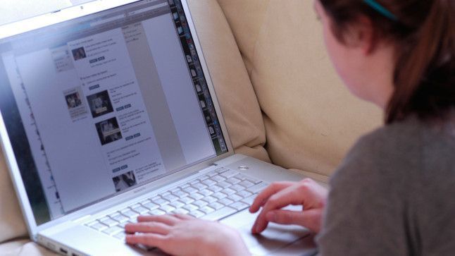 Free computers to be given to hundreds of vulnerable people in Glasgow ...