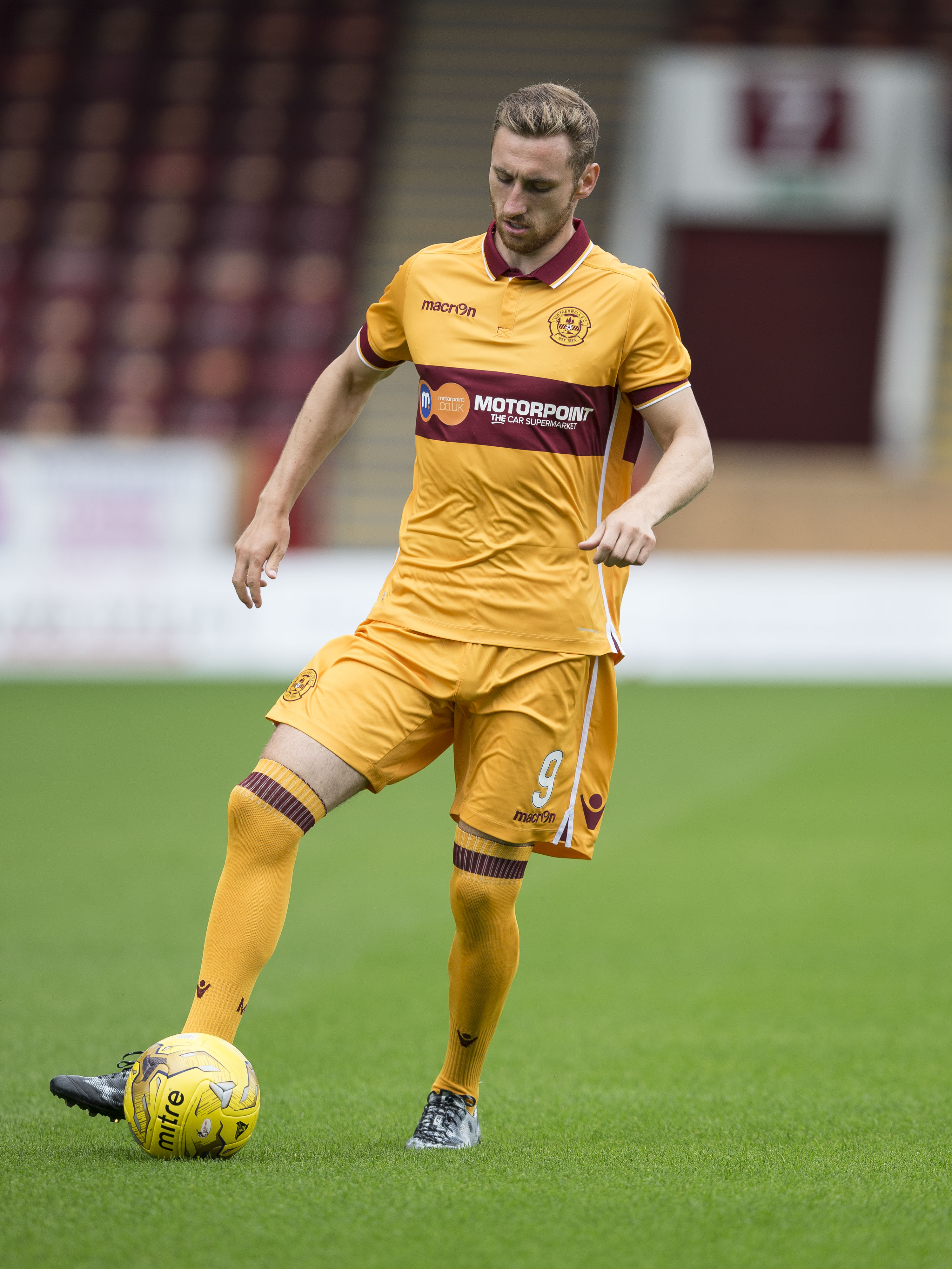Louis Moult hopeful 'close-knit' Motherwell can beat relegation | News ...