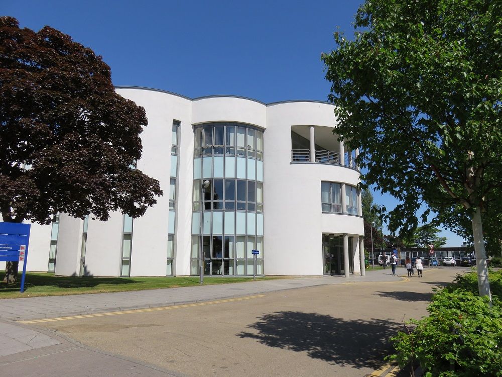 Over a thousand Dundee University alumni sign up to celebrate 50 years ...