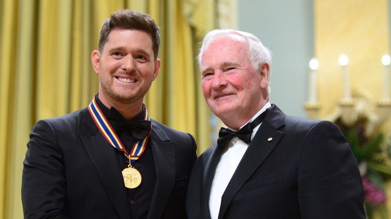 Michael Bublé makes emotional speech opening up about his family ...