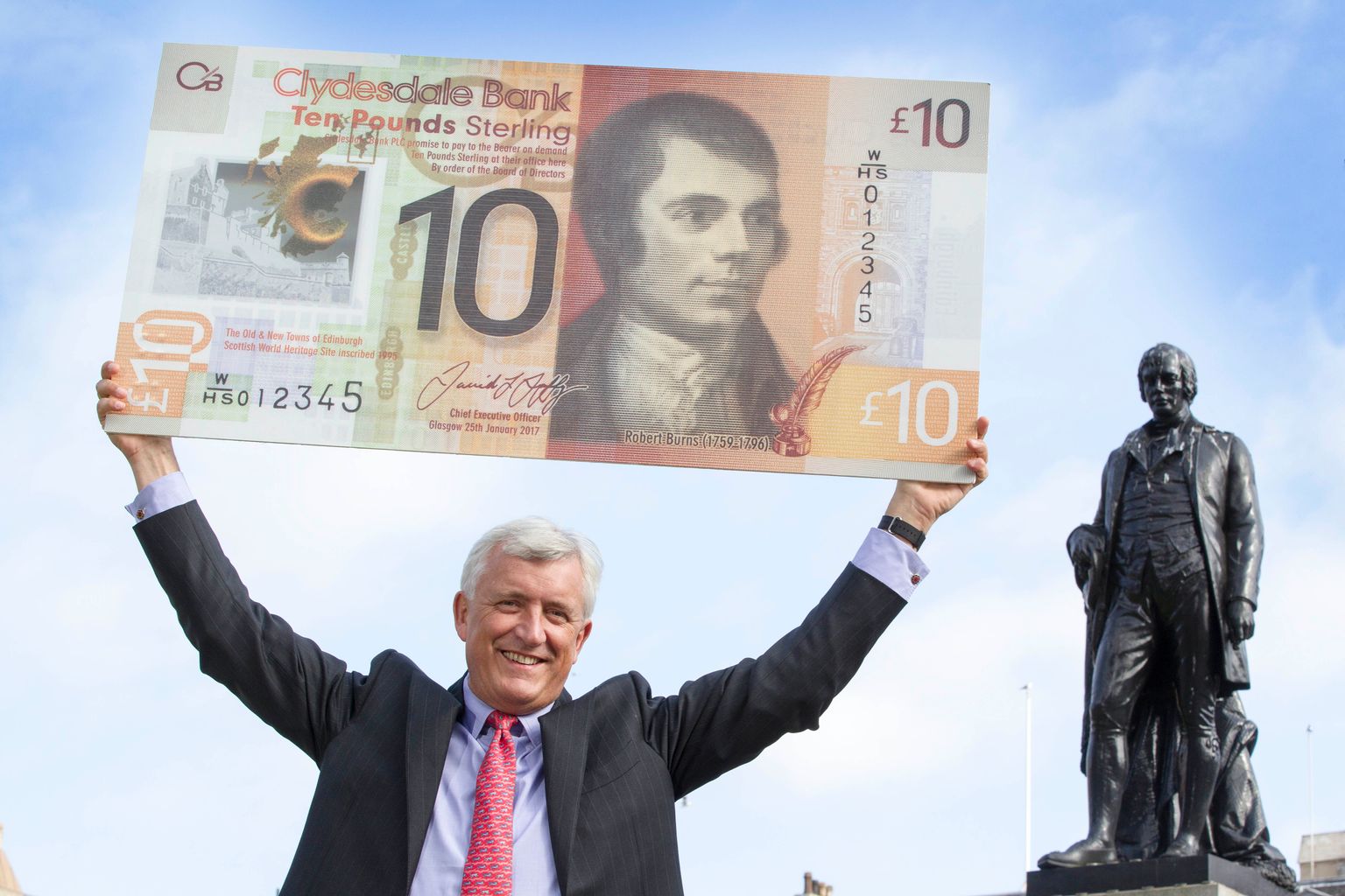 Clydesdale bank unveils new polymer £10 note | News - Clyde 1