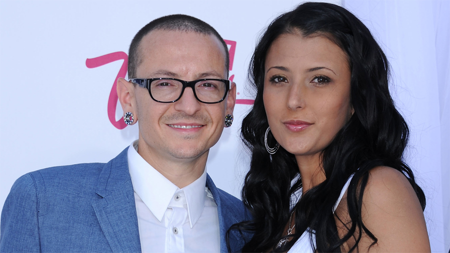 Chester Bennington Family Chester Bennington's Family: Photos & Facts