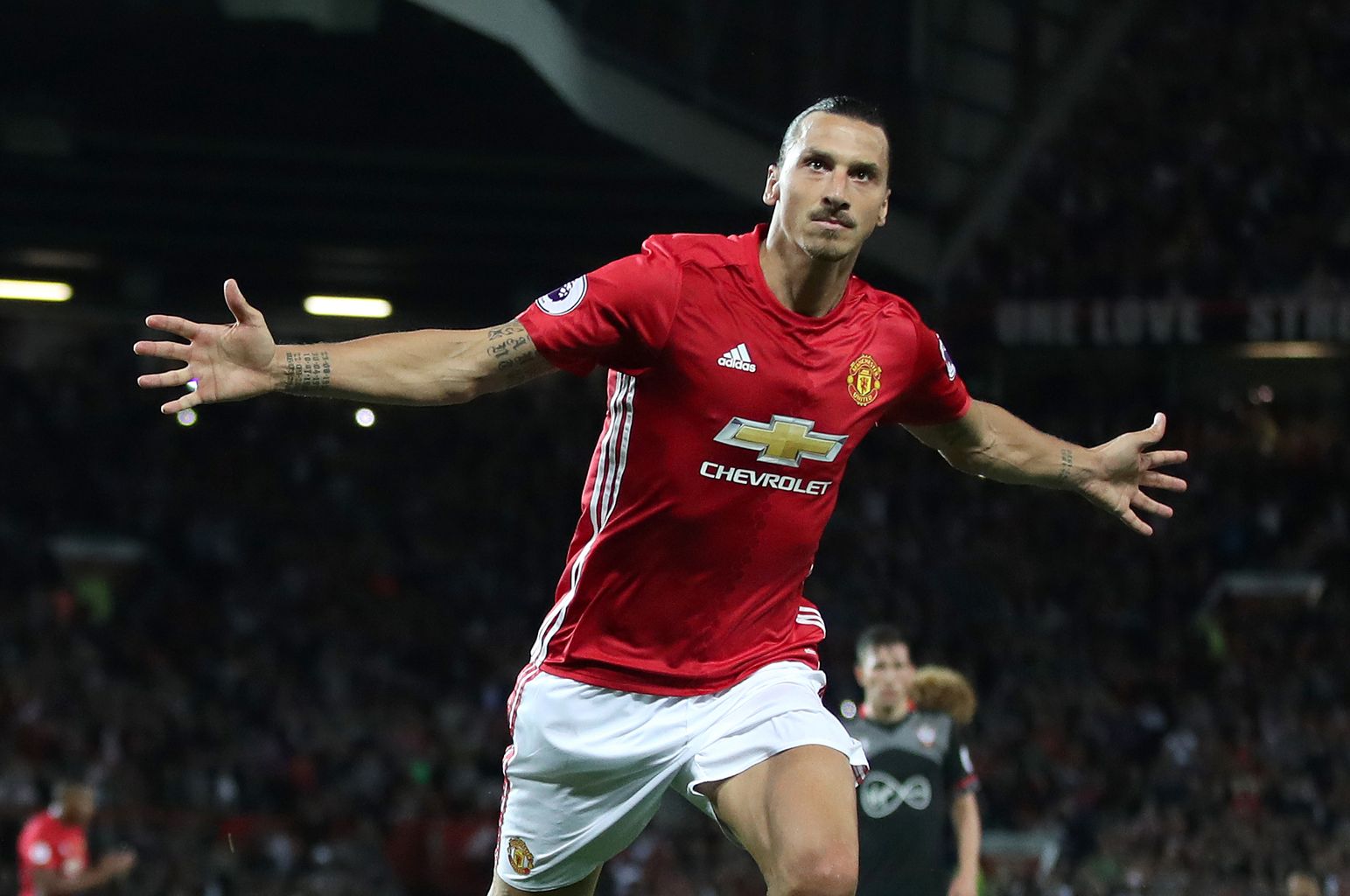 Zlatan Ibrahimovic re-signs for United | News - Hits Radio (Manchester)