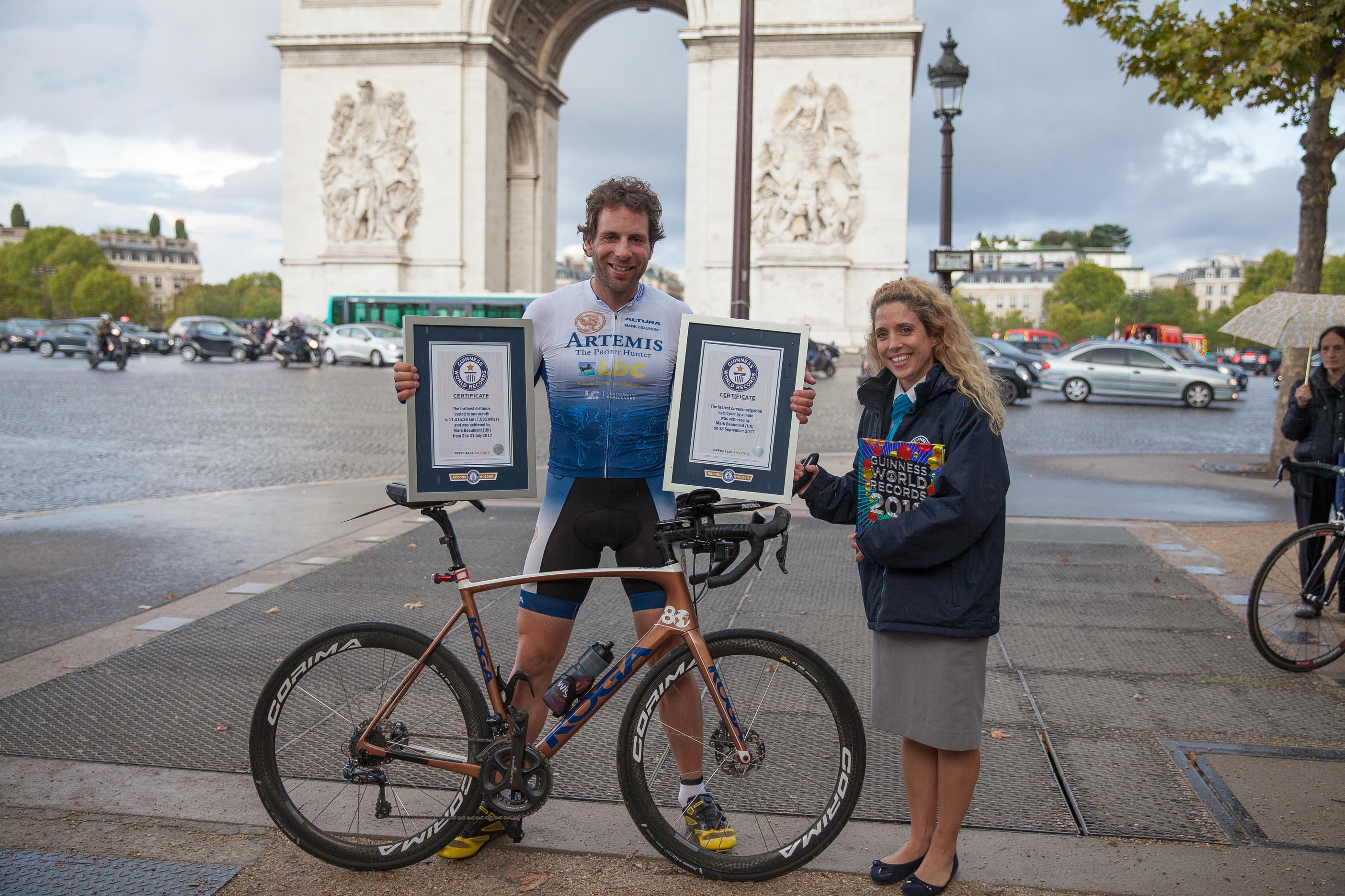 Hero’s welcome home for round-the-world cyclist | News - Clyde 1
