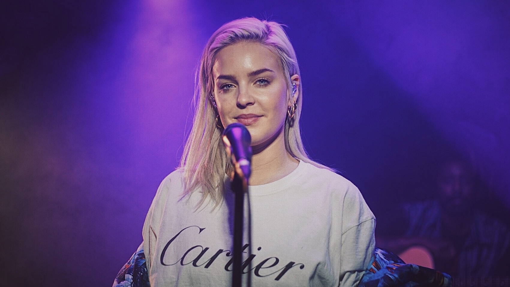 WATCH: Anne-Marie performing 'Ciao Adios' acoustic will leave you ...
