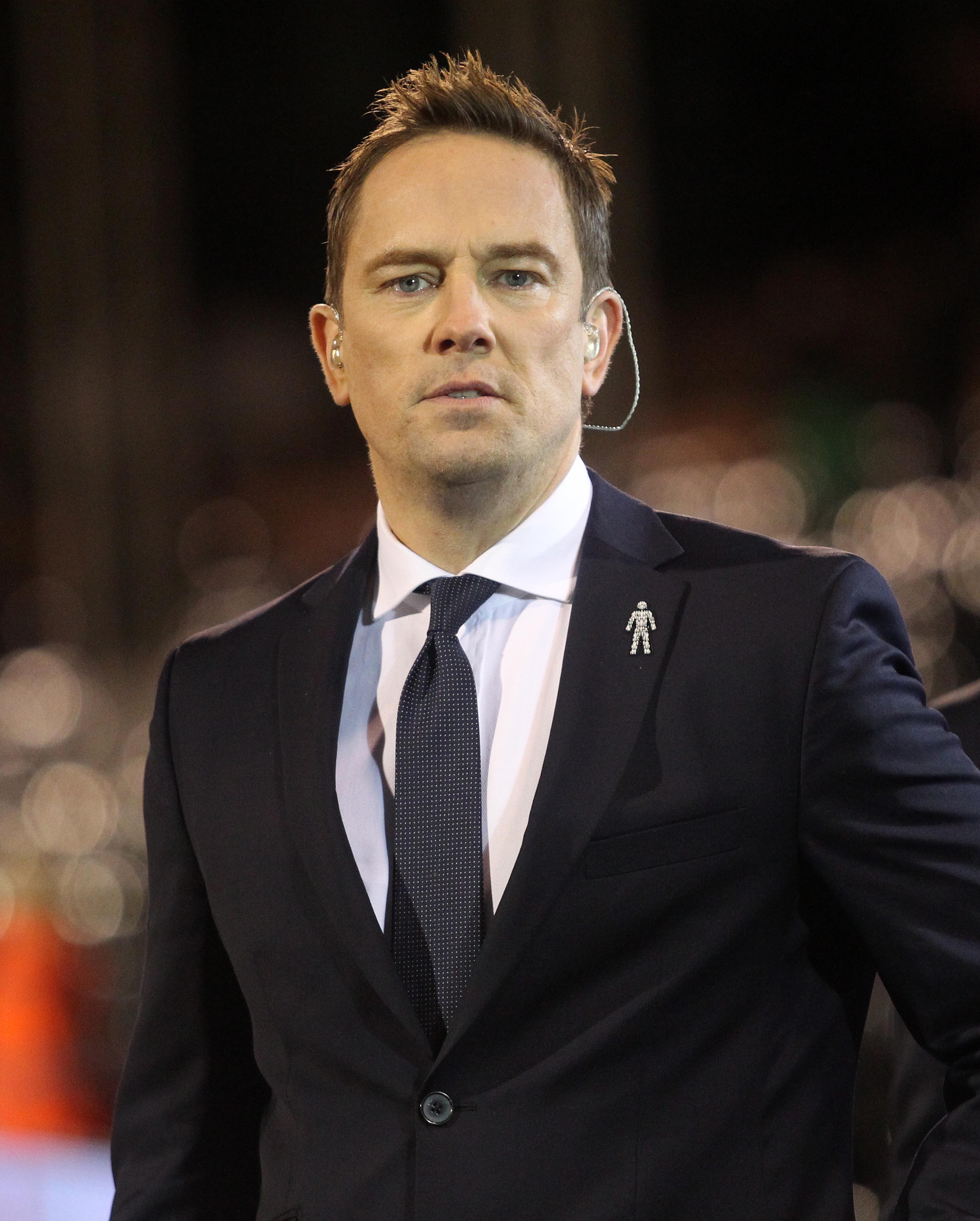 TV presenter Simon Thomas shares heartbreaking family photo with late ...