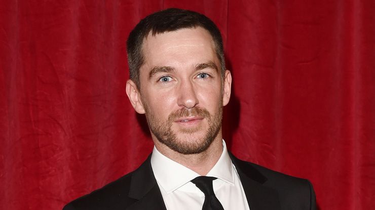 Emmerdale's Anthony Quinlan splits from Strictly Come Dancing star ...