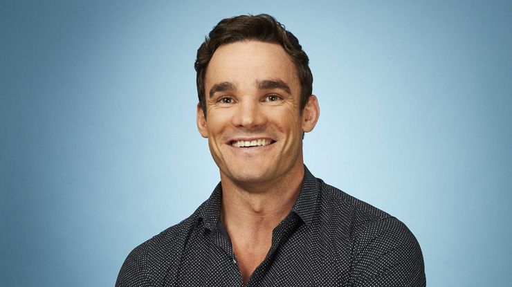 Dancing On Ice's Max Evans will have to skate with a NEW partner this ...