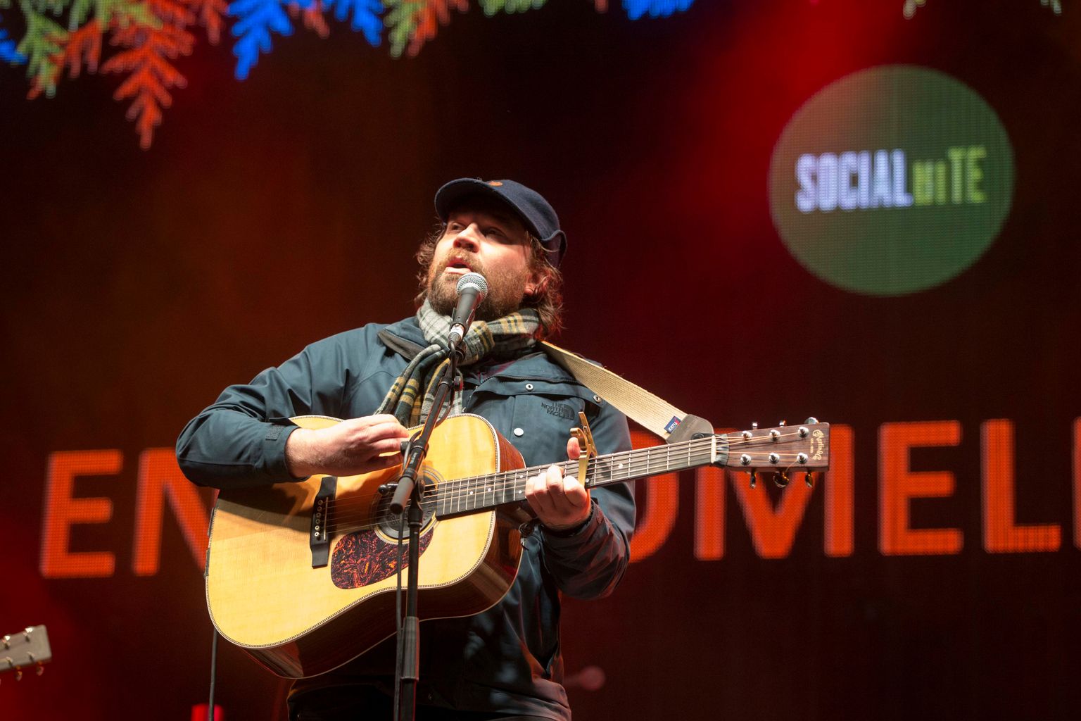 Family of Frightened Rabbit singer ‘utterly devastated’ at his death ...