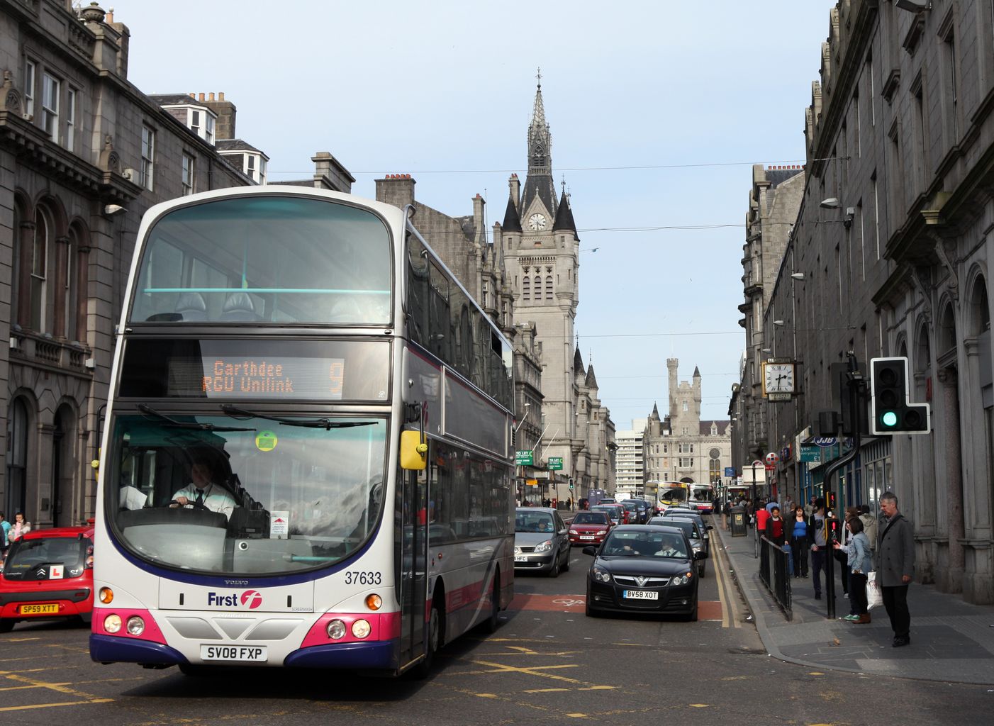 First Group loses chief executive after huge losses | News - Northsound 1