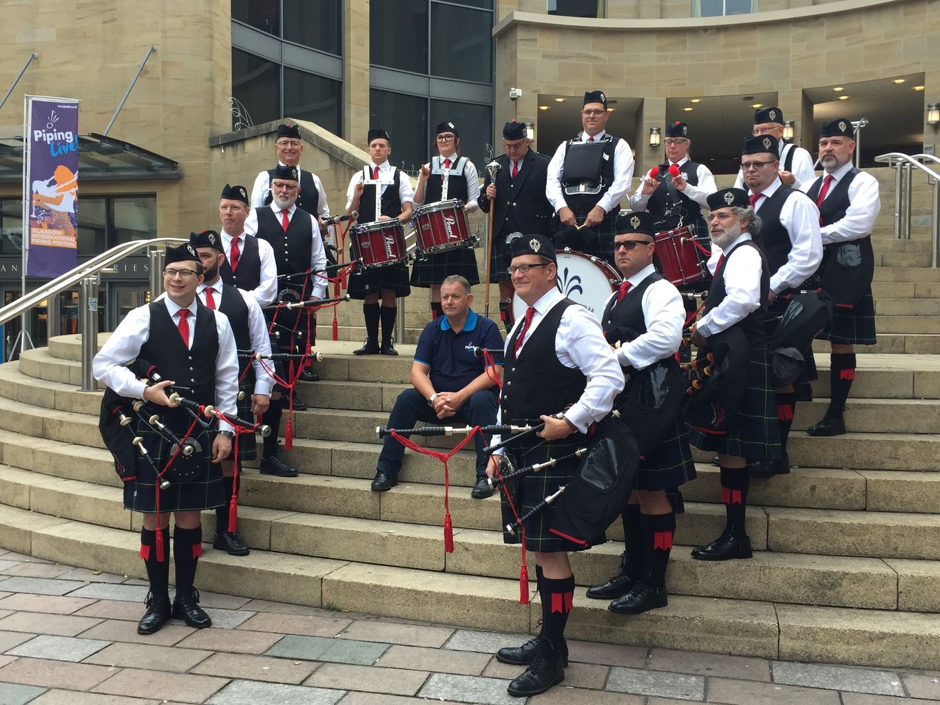 Thousands to take part in world pipe band championships | News - Clyde 1