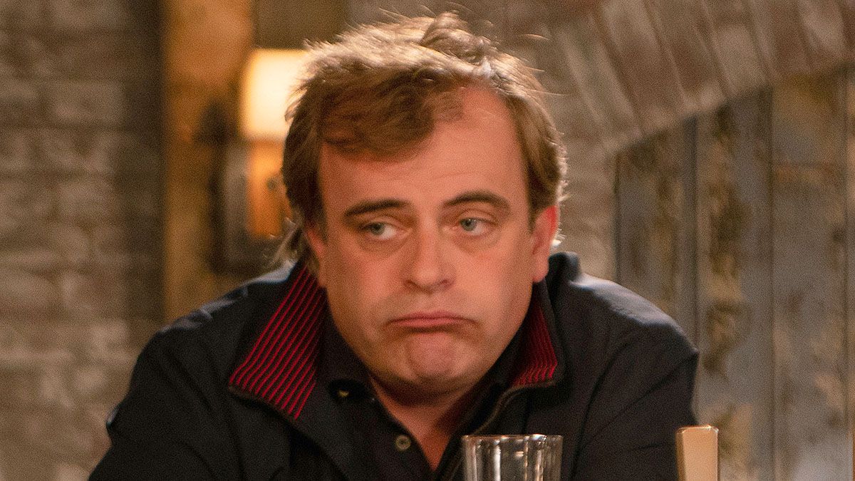 Coronation Street viewers stunned as Steve McDonald cheats on Tracy ...