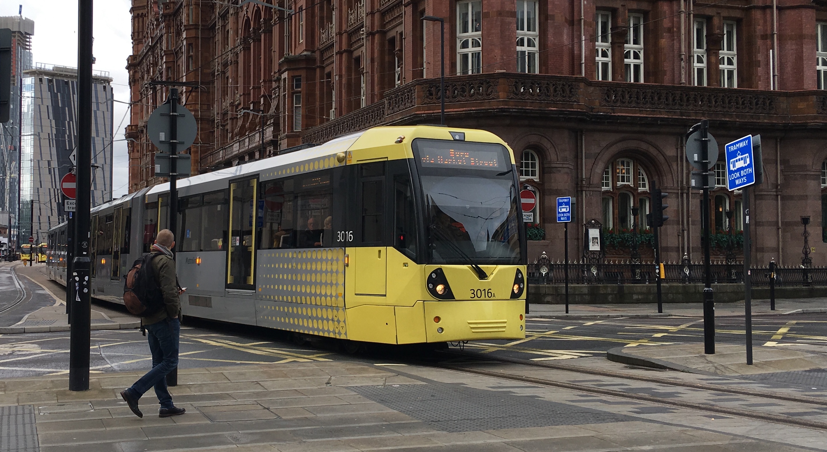 Stone-throwing kids apologise to tram drivers | News - Hits Radio ...