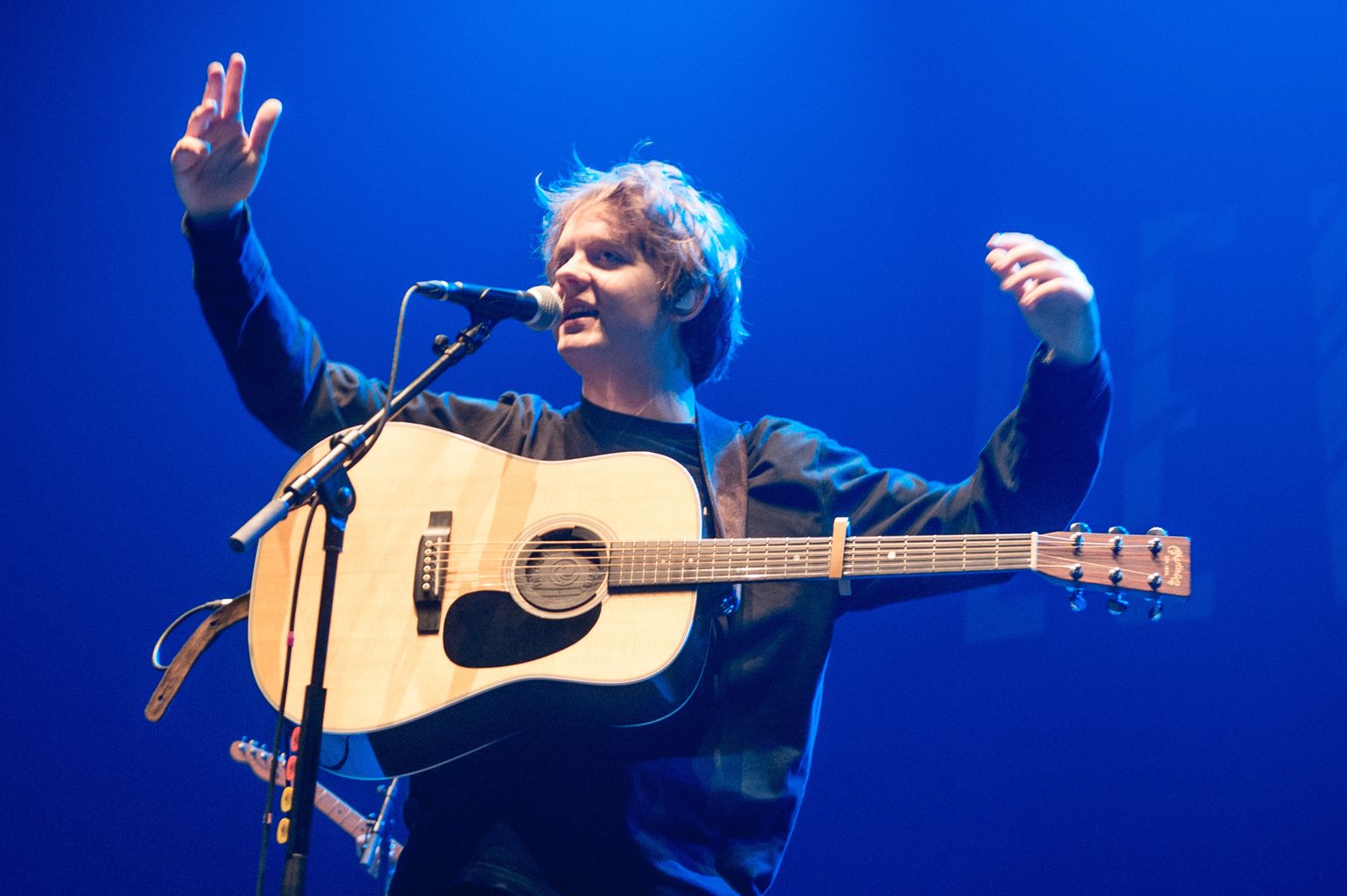 Lewis Capaldi announces anxiety-friendly UK tour dates | News - Clyde 1