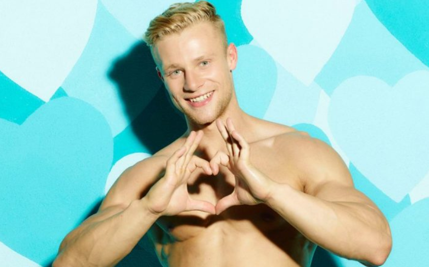 You won’t BELIEVE what Love Island 2017’s Harley Judge looks like now 😱 ...