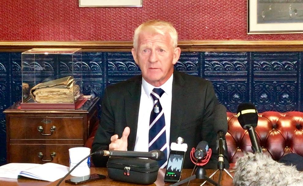 Strachan checks in at Dundee | News - Tay FM