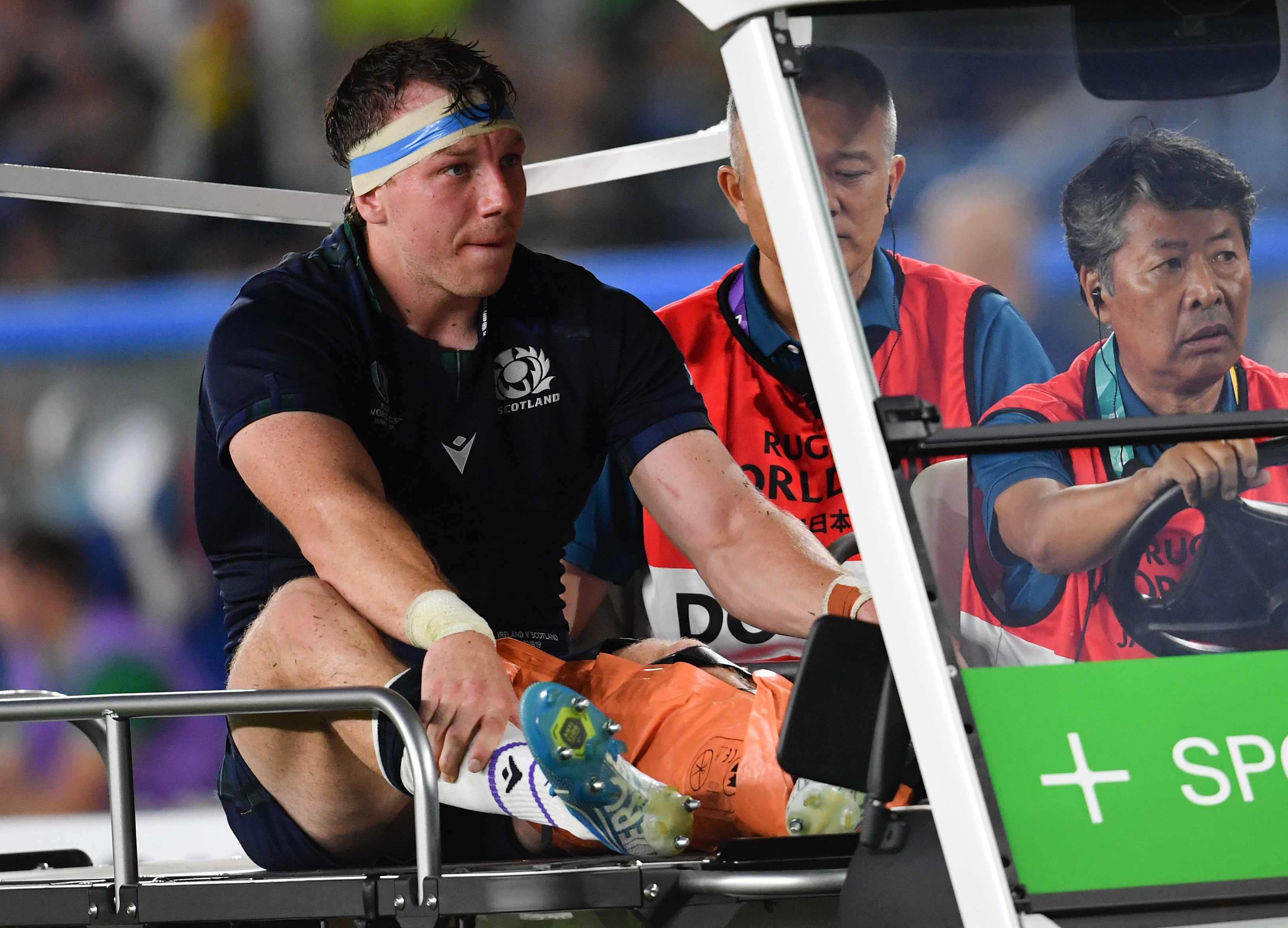 Watson concern for Scotland as flanker suffers knee injury during ...