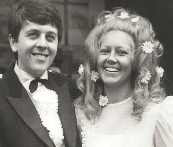 Tributes to Inverness songwriter David Balfe | News - MFR