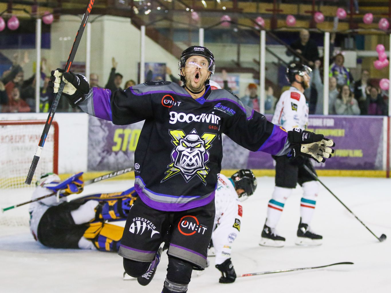 Exhilarating Ice Hockey with Manchester Storm | Events - Hits Radio ...