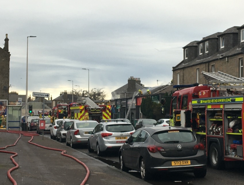 Fire crews tackle major blaze in Dundee | News - Tay FM