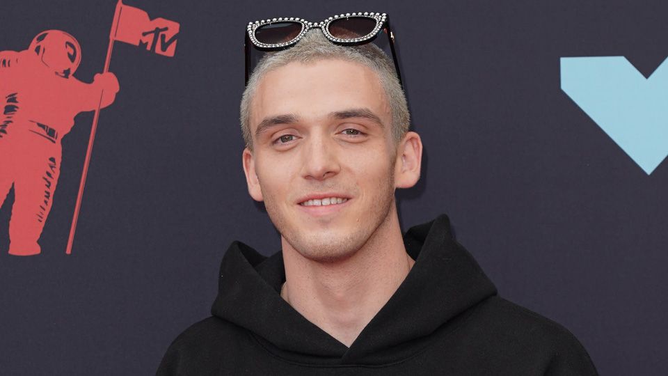 Lauv will drop new music soon ahead of his album 'how i'm feeling'