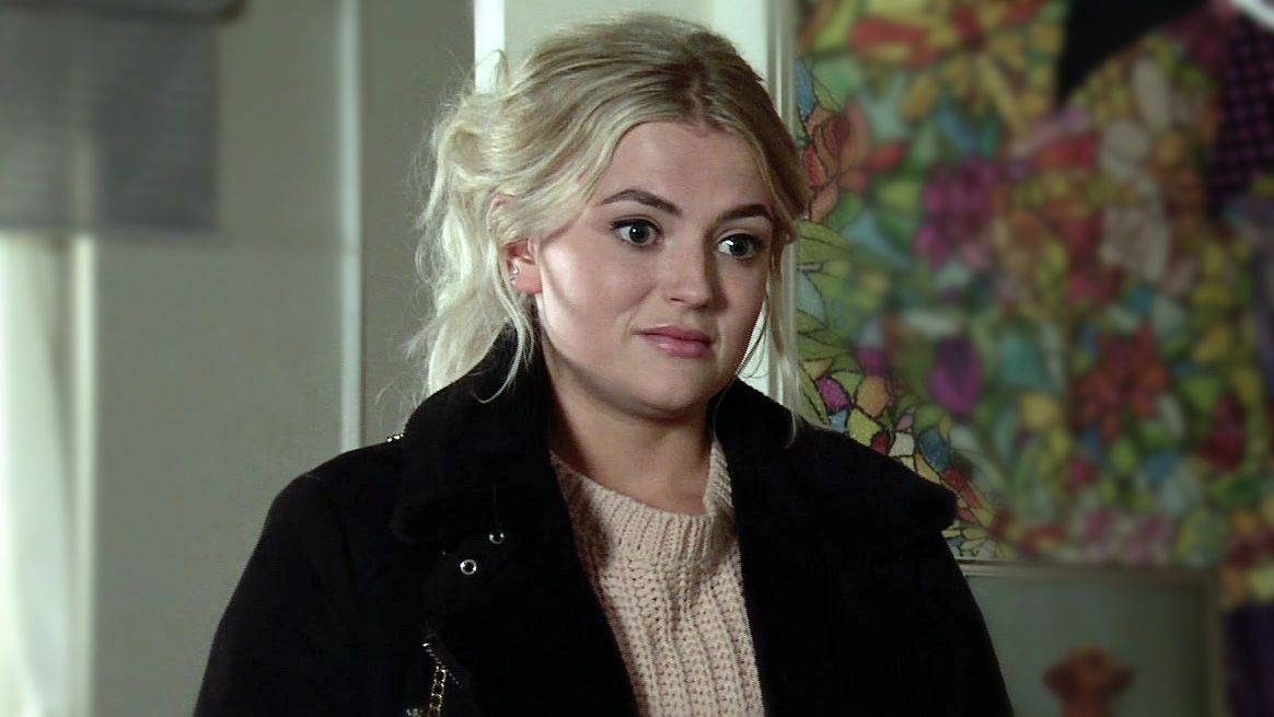 Coronation Street star Lucy Fallon has filmed her final scenes as ...