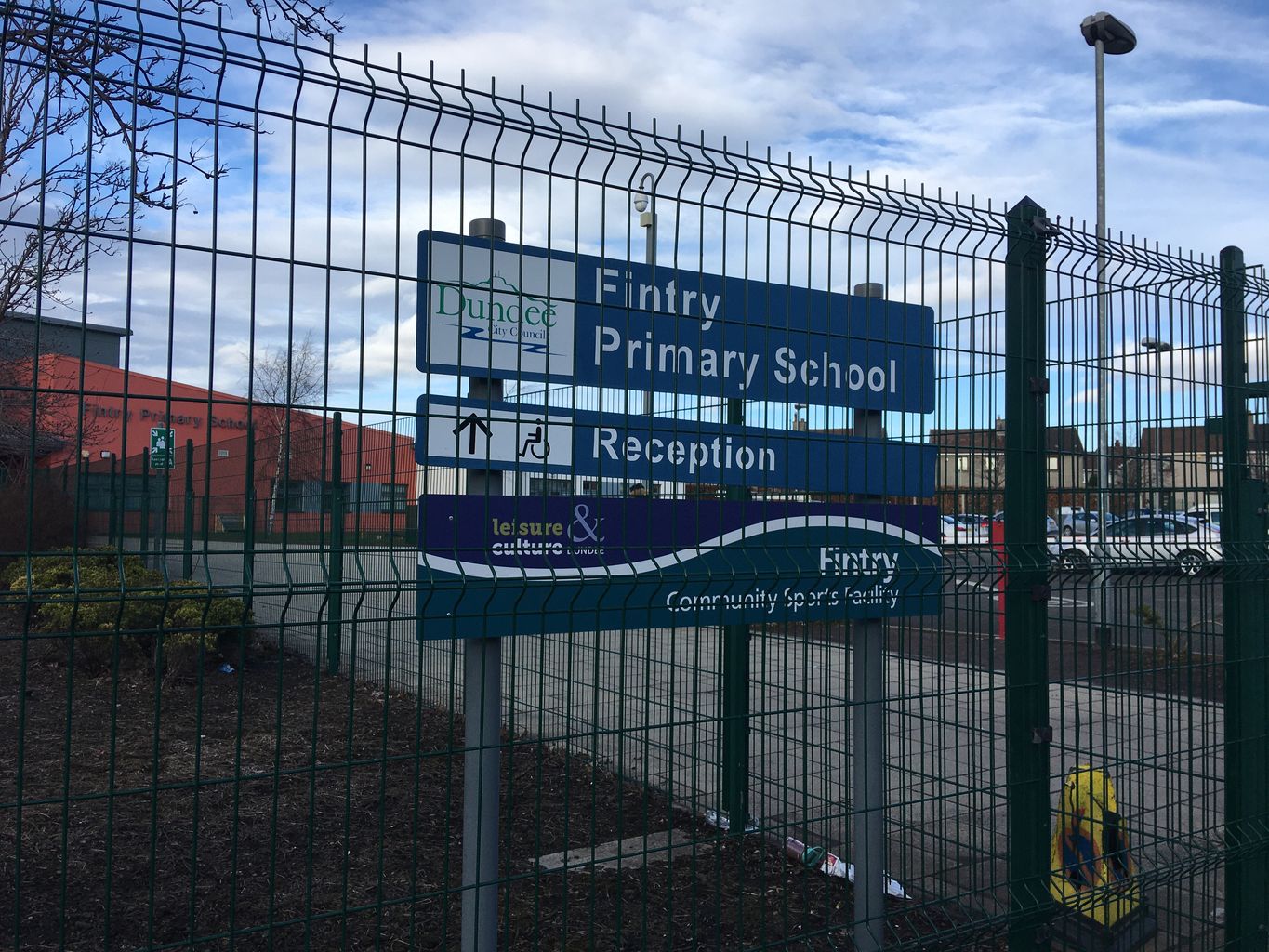Driving ban could be introduced in streets outside a Dundee school ...