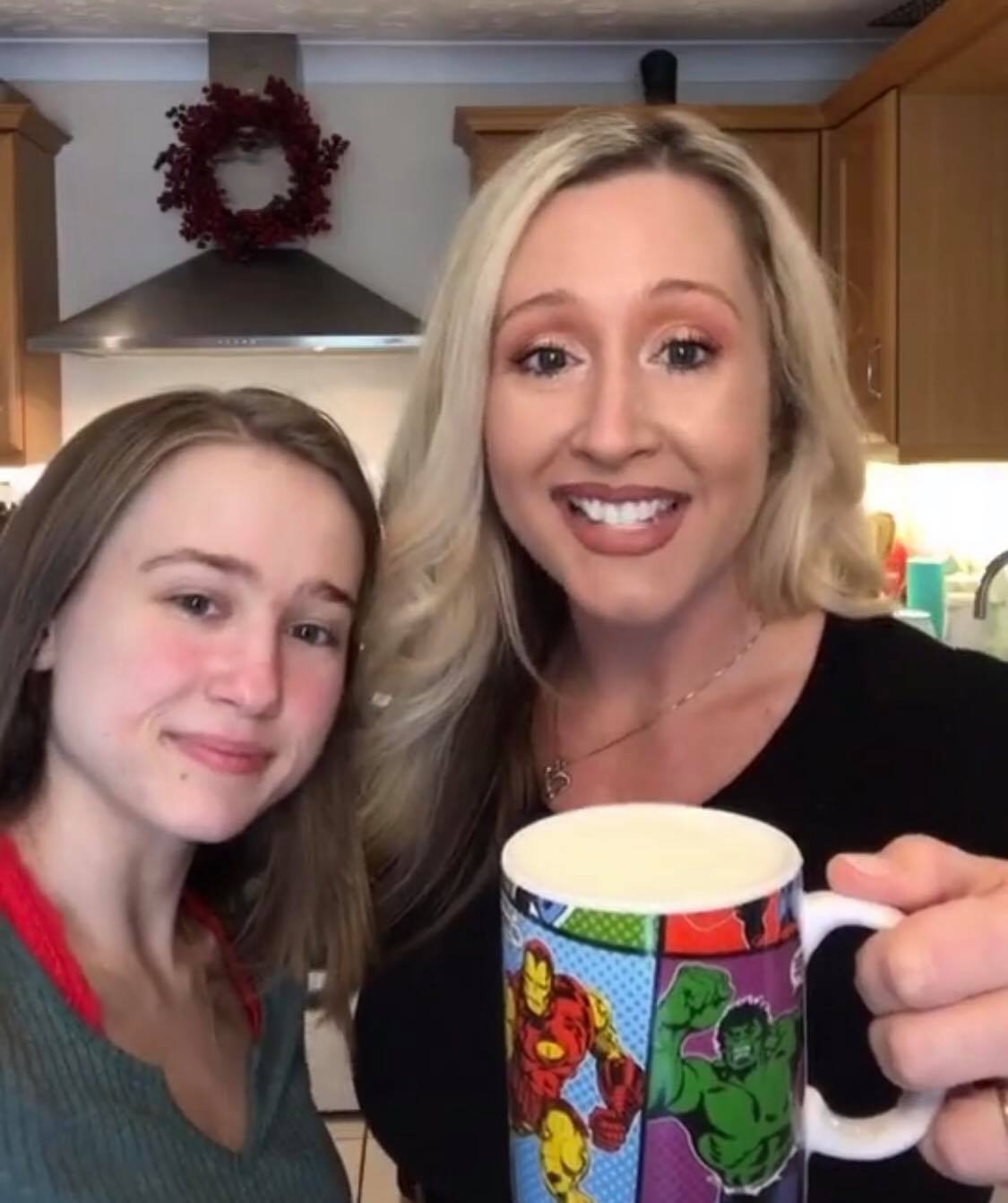 TikTok users left speechless at American woman's method of making a cup ...