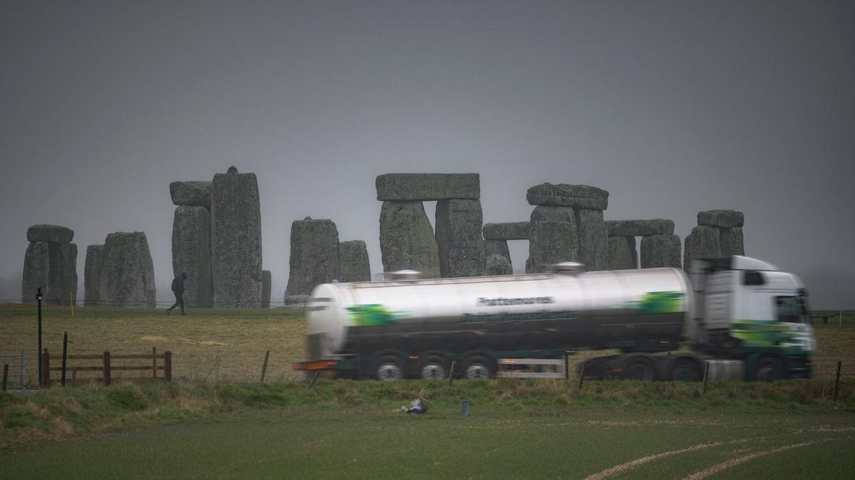 A303 Stonehenge tunnel plans APPROVED | News - Greatest Hits Radio ...