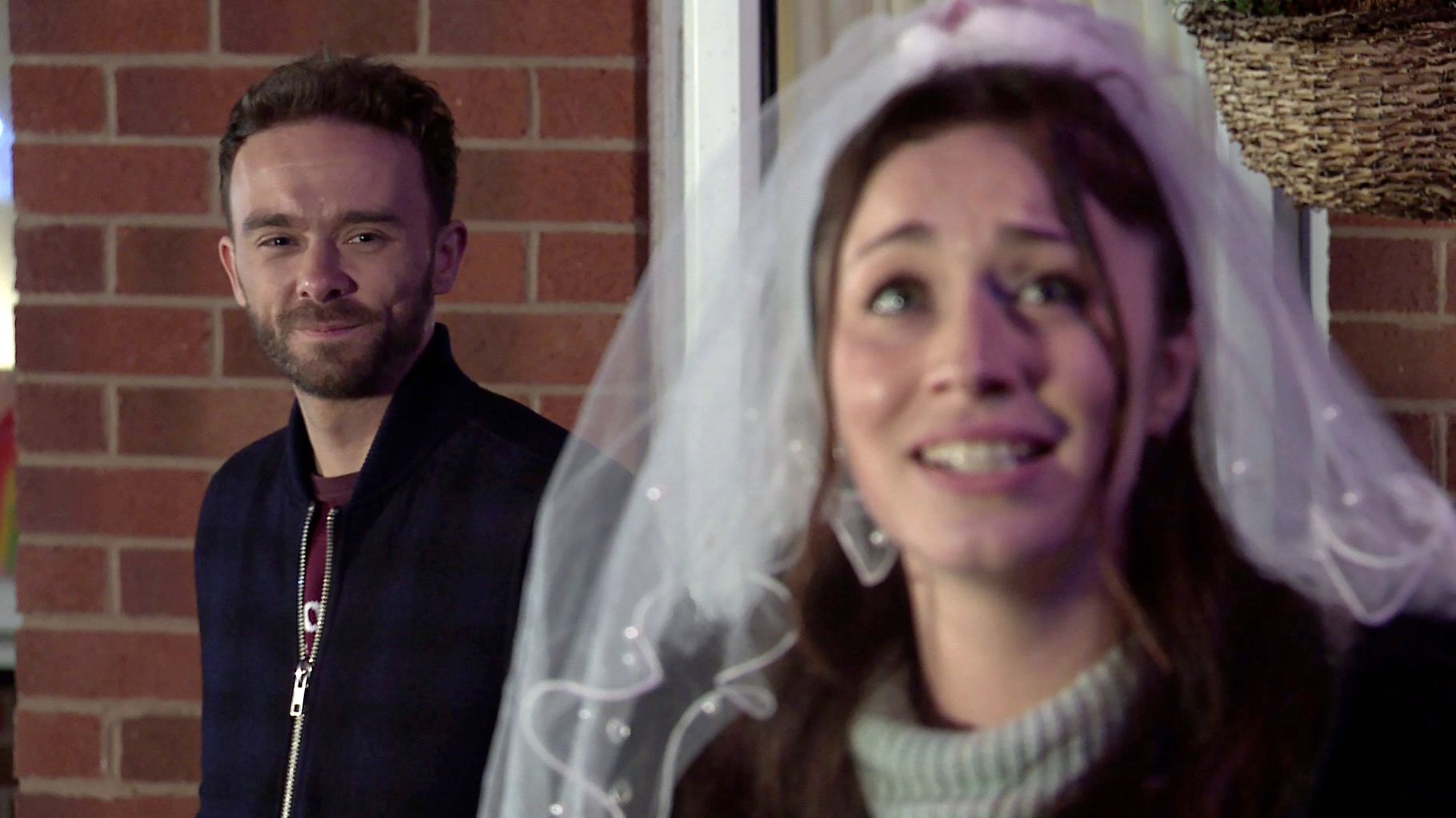 Coronation Street Christmas spoilers: A white wedding for Shona Ramsey ...