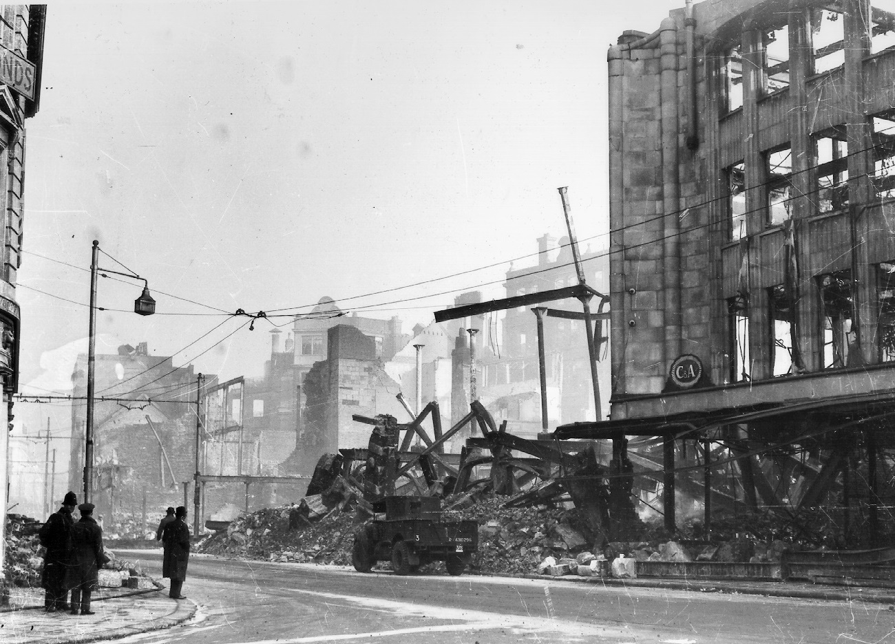 Portsmouth marks 80th anniversary of devastating WW2 bombing raid ...