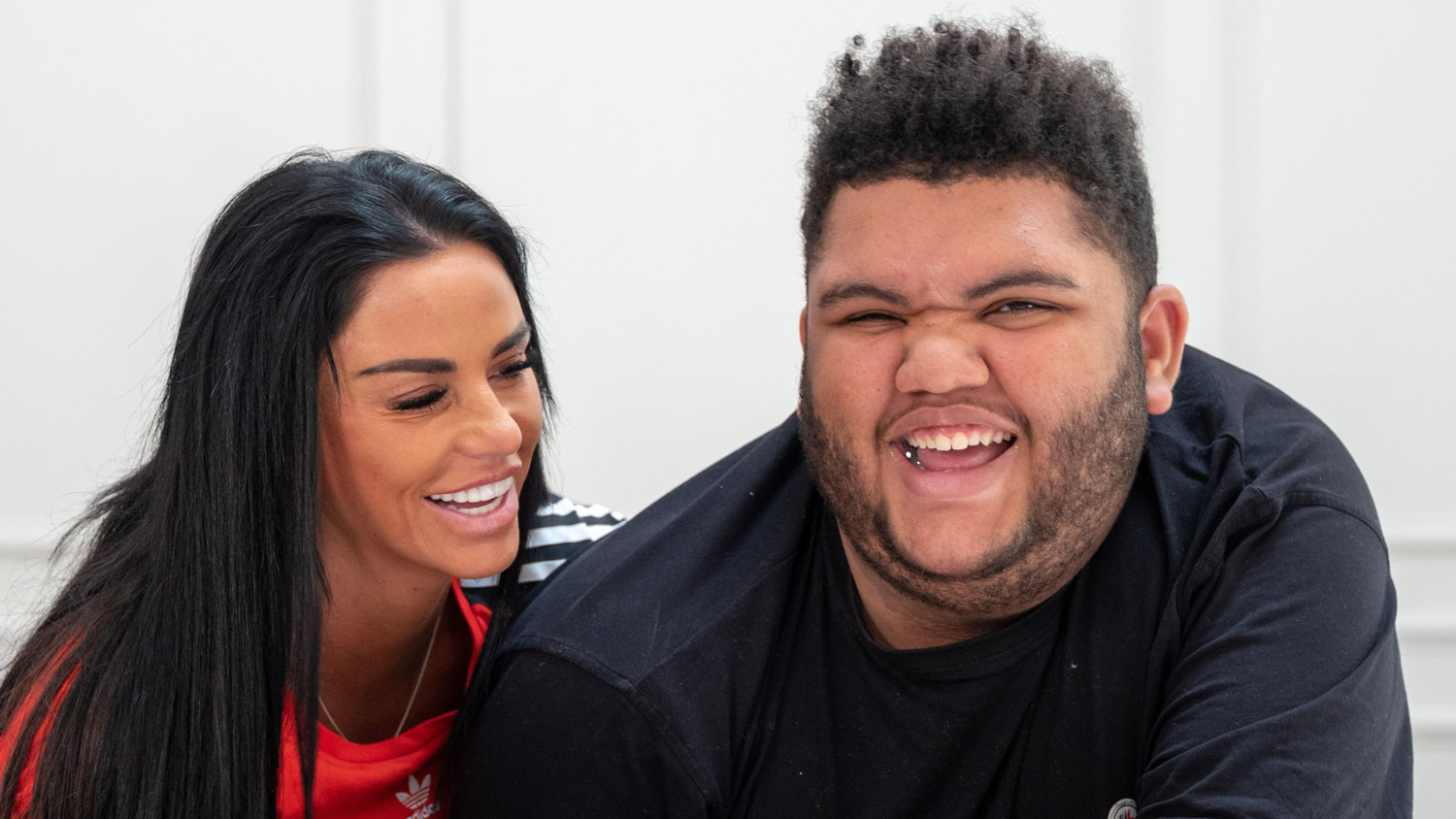 Katie Price shares adorable note her son Harvey wrote to NHS staff