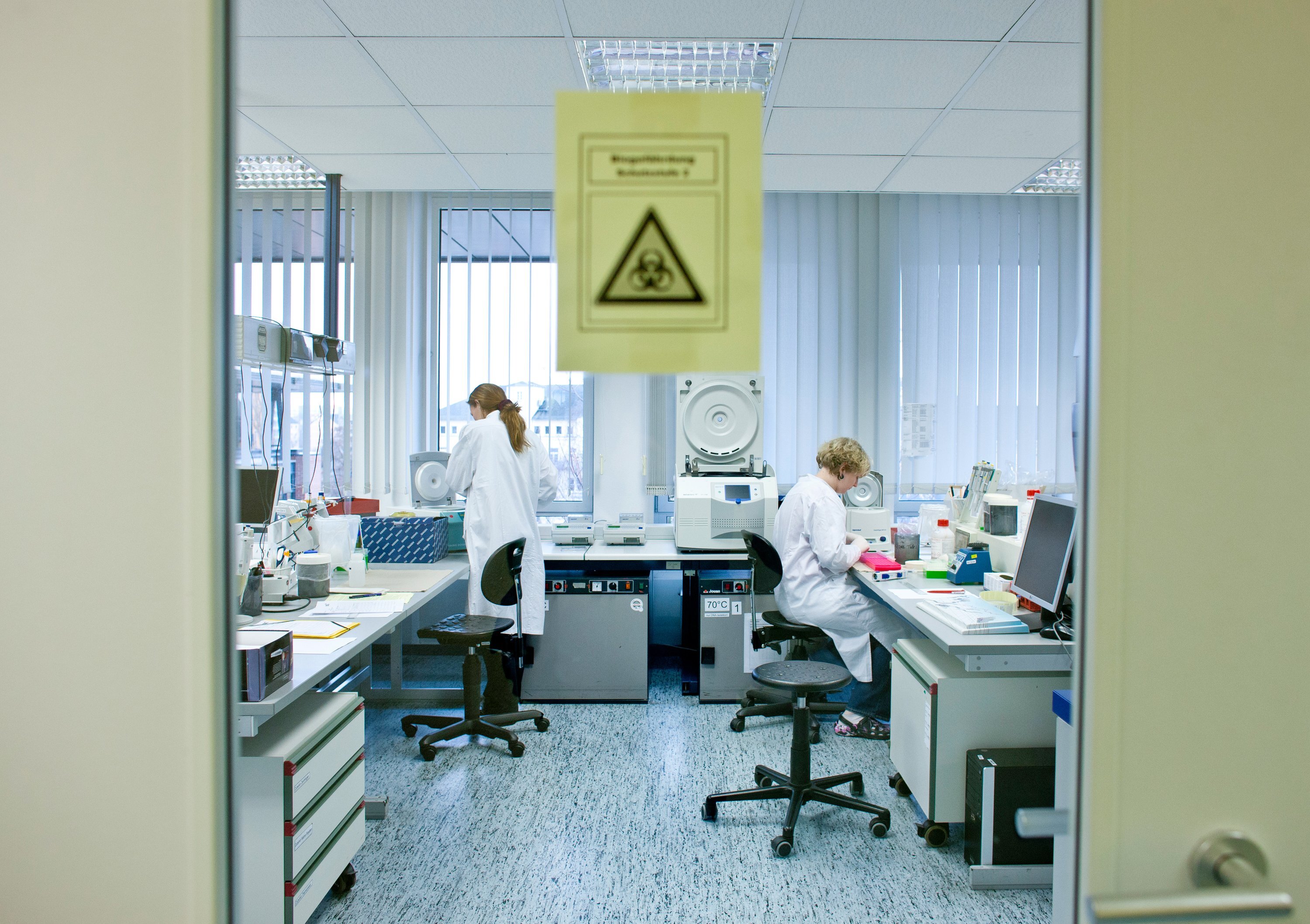 Genetic test breakthrough for common type of leukemia | News - undefined