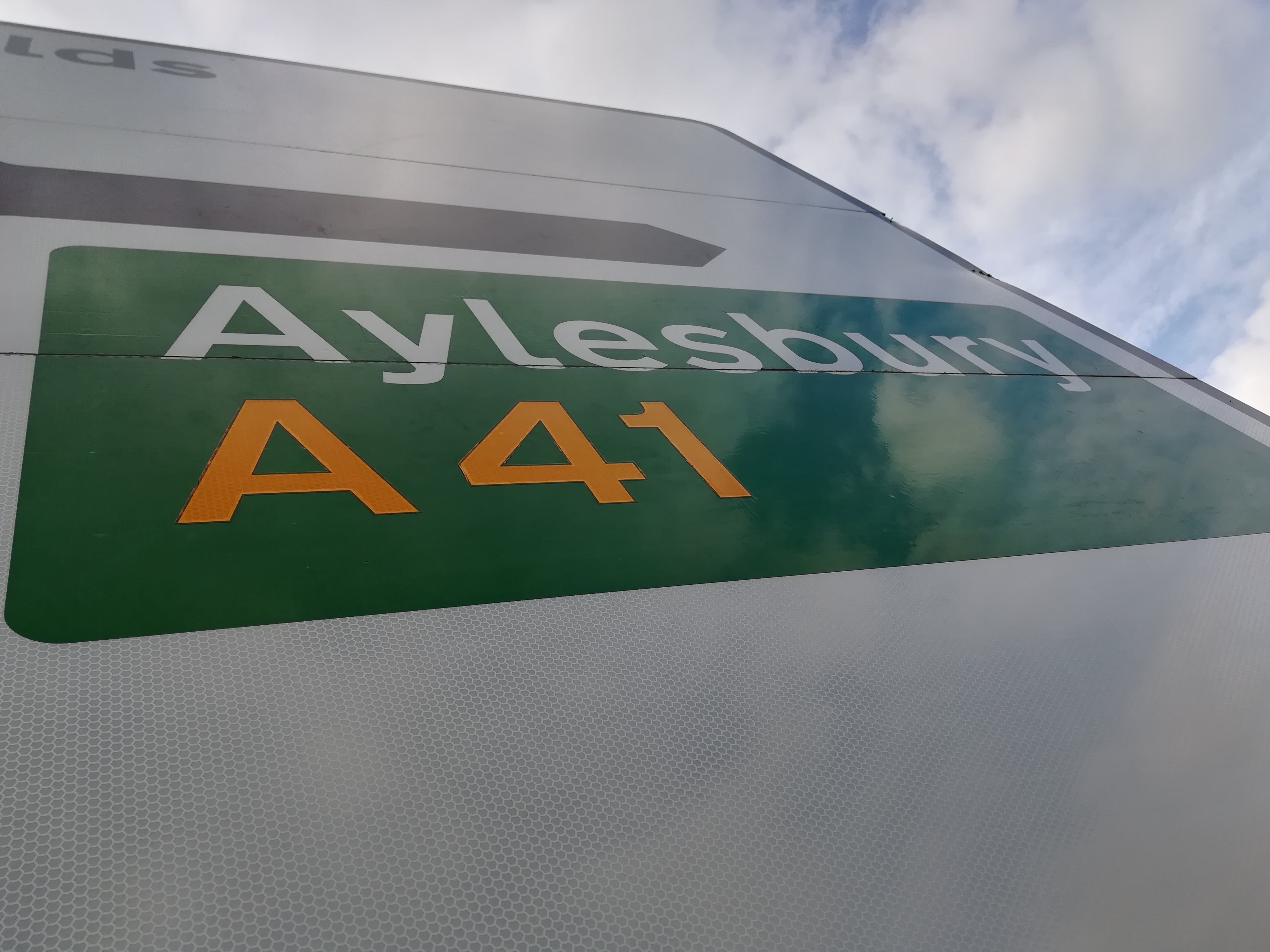 Seven injured in crash on A41 near Waddesdon