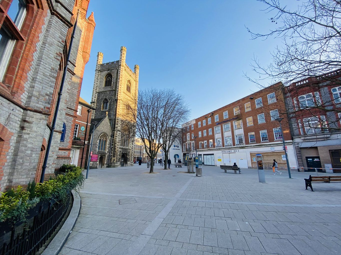 Plans for eight-storey hotel at derelict Reading town centre arcade ...