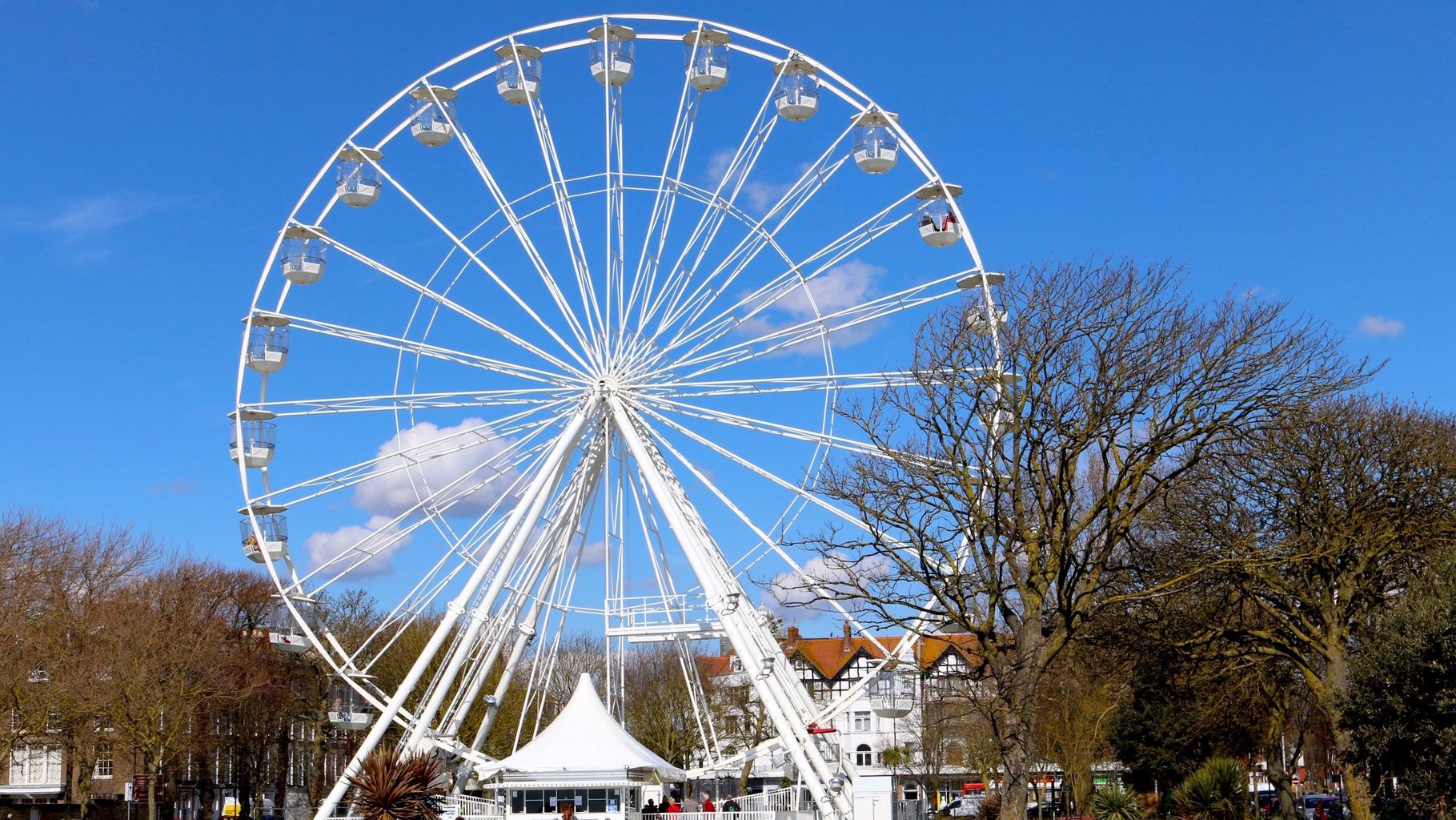 Work to build massive seafront observation wheel underway in Worthing ...