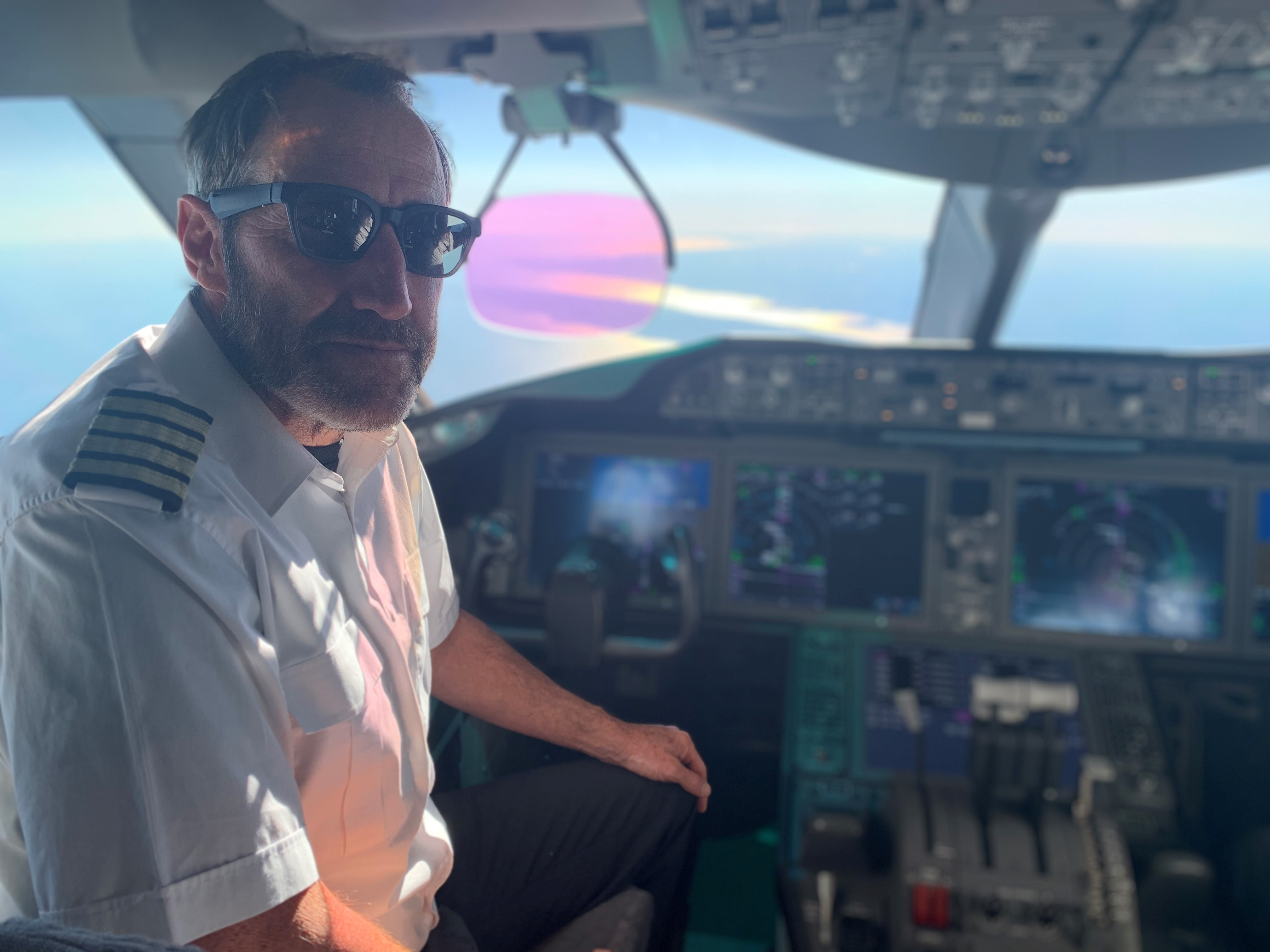 London pilot hoping to fly life saving equipment to India | News - Hits ...