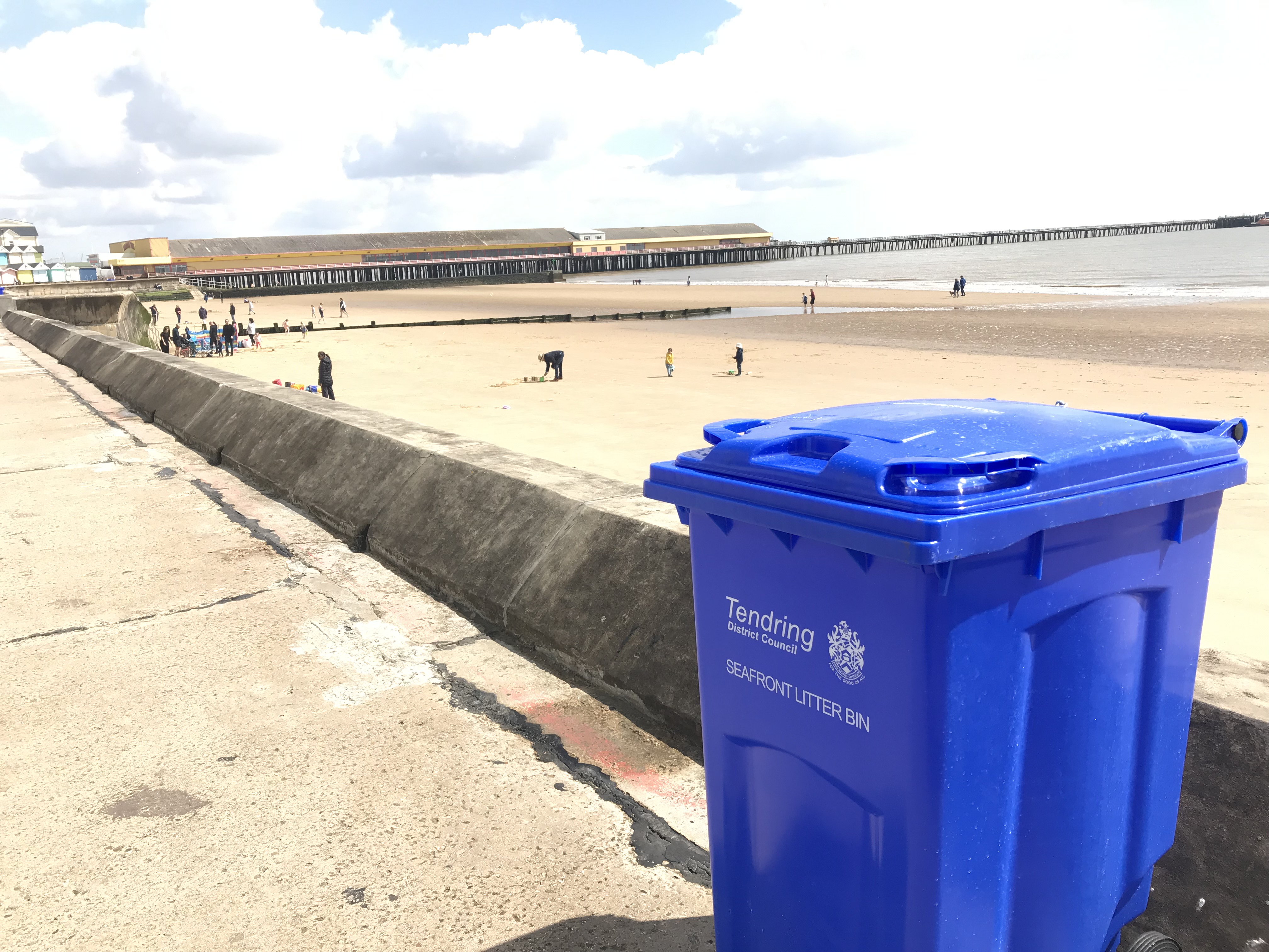 Bigger bins for Tendring's beaches