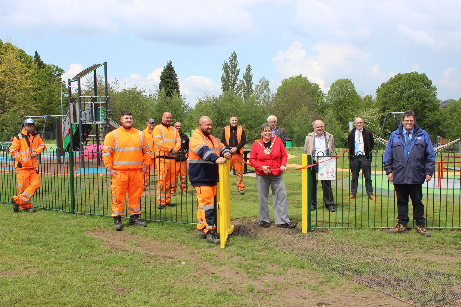 Mayor opens new Ipswich playground