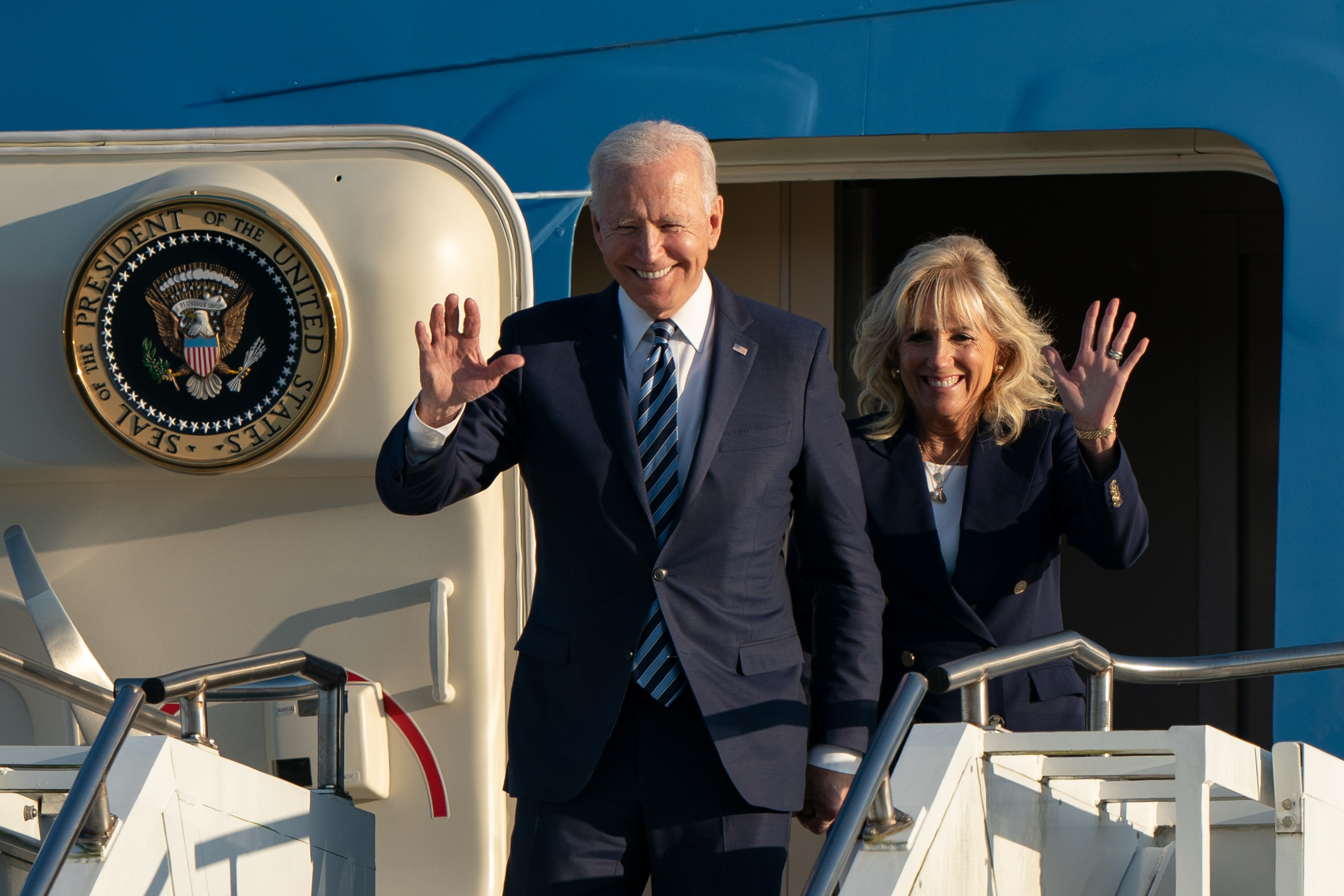 President Biden given warm welcome on arrival in East of England