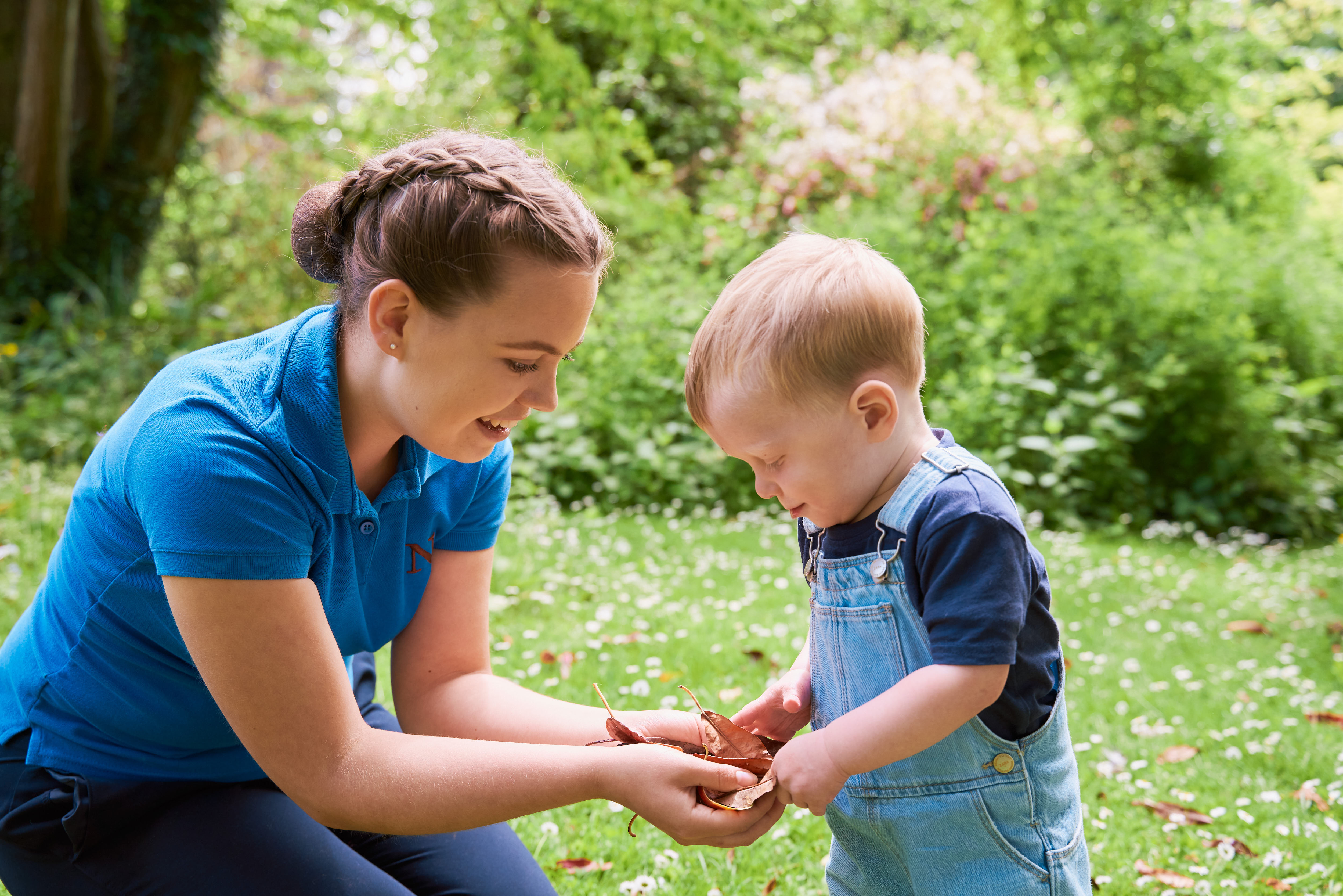 A world famous nanny training school in Bath has won an award for ...