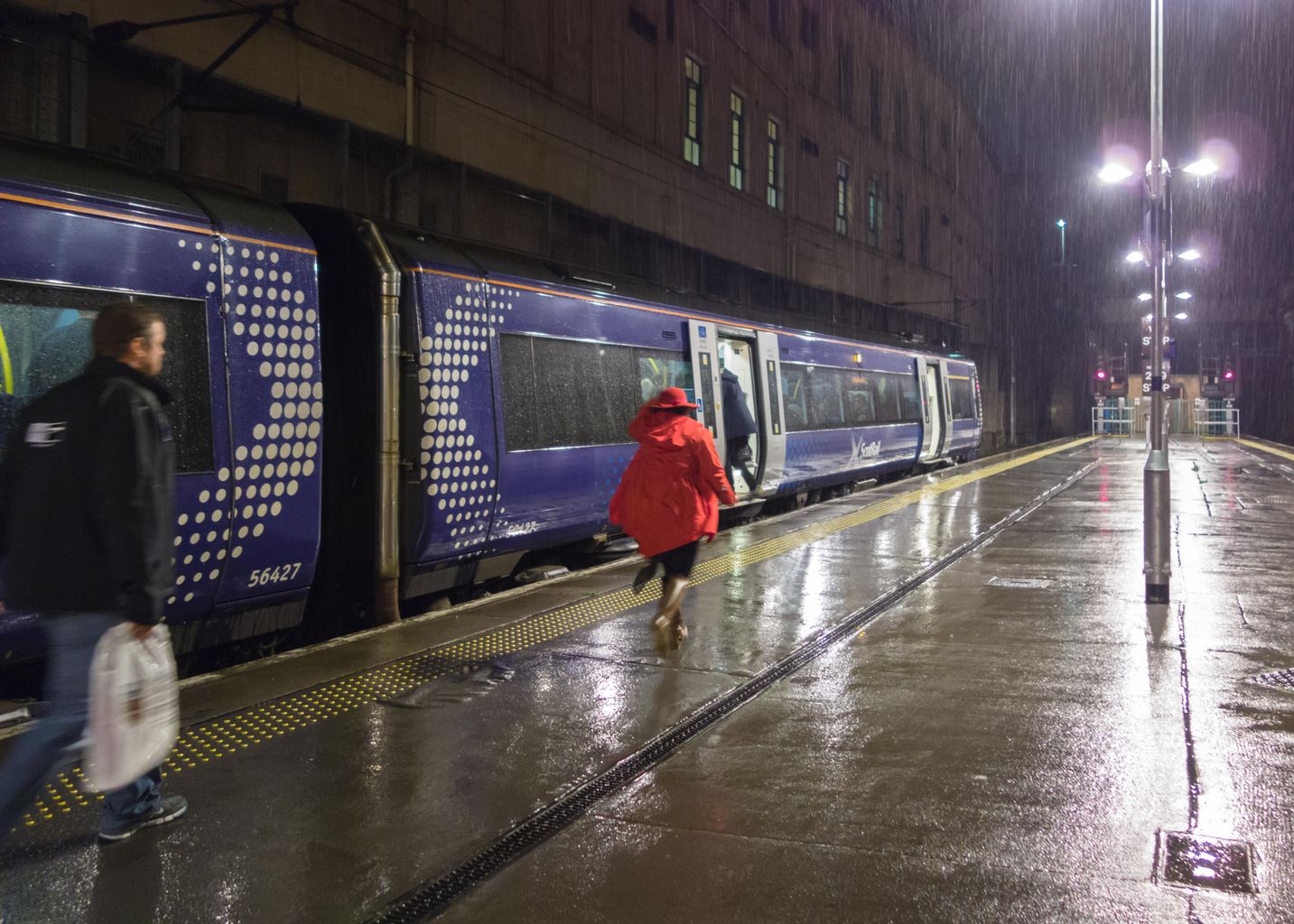 Network Rail told to make railway more resilient to extreme weather