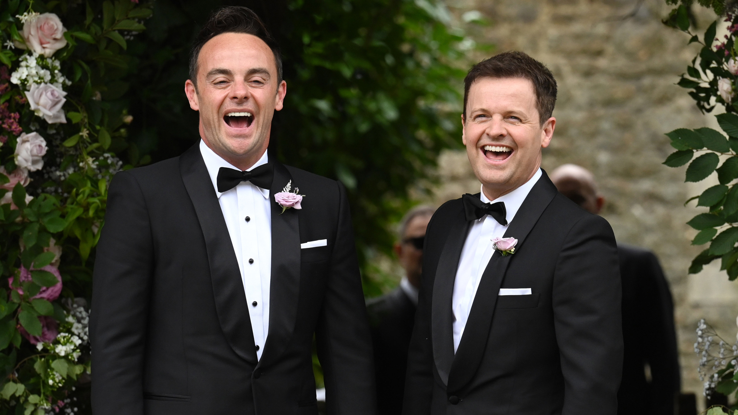 Ant & Dec performed 'Let's Get Ready To Rhumble' at Ant's wedding to ...