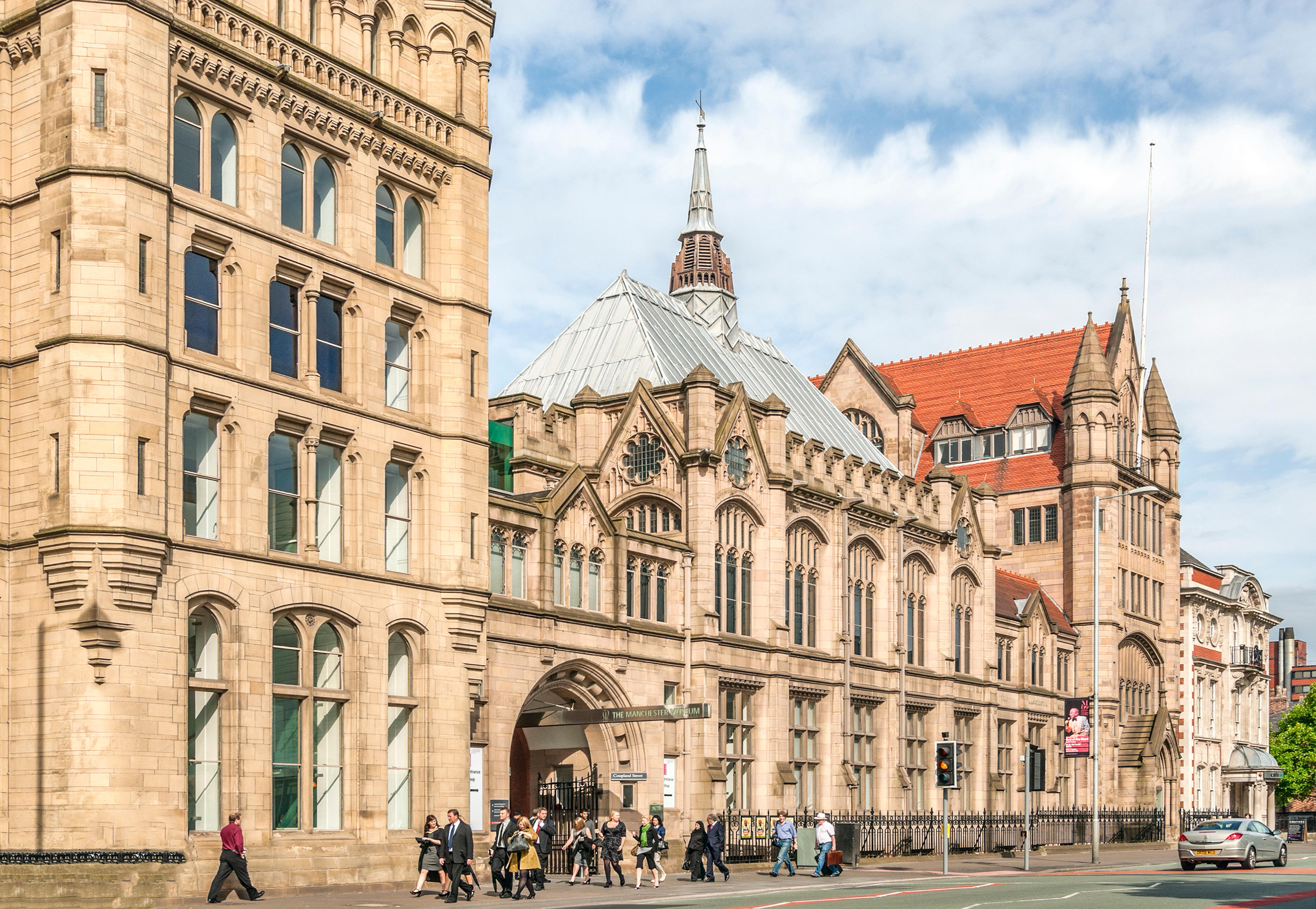 Greater Manchester welcomes back thousands of students as Freshers Week ...