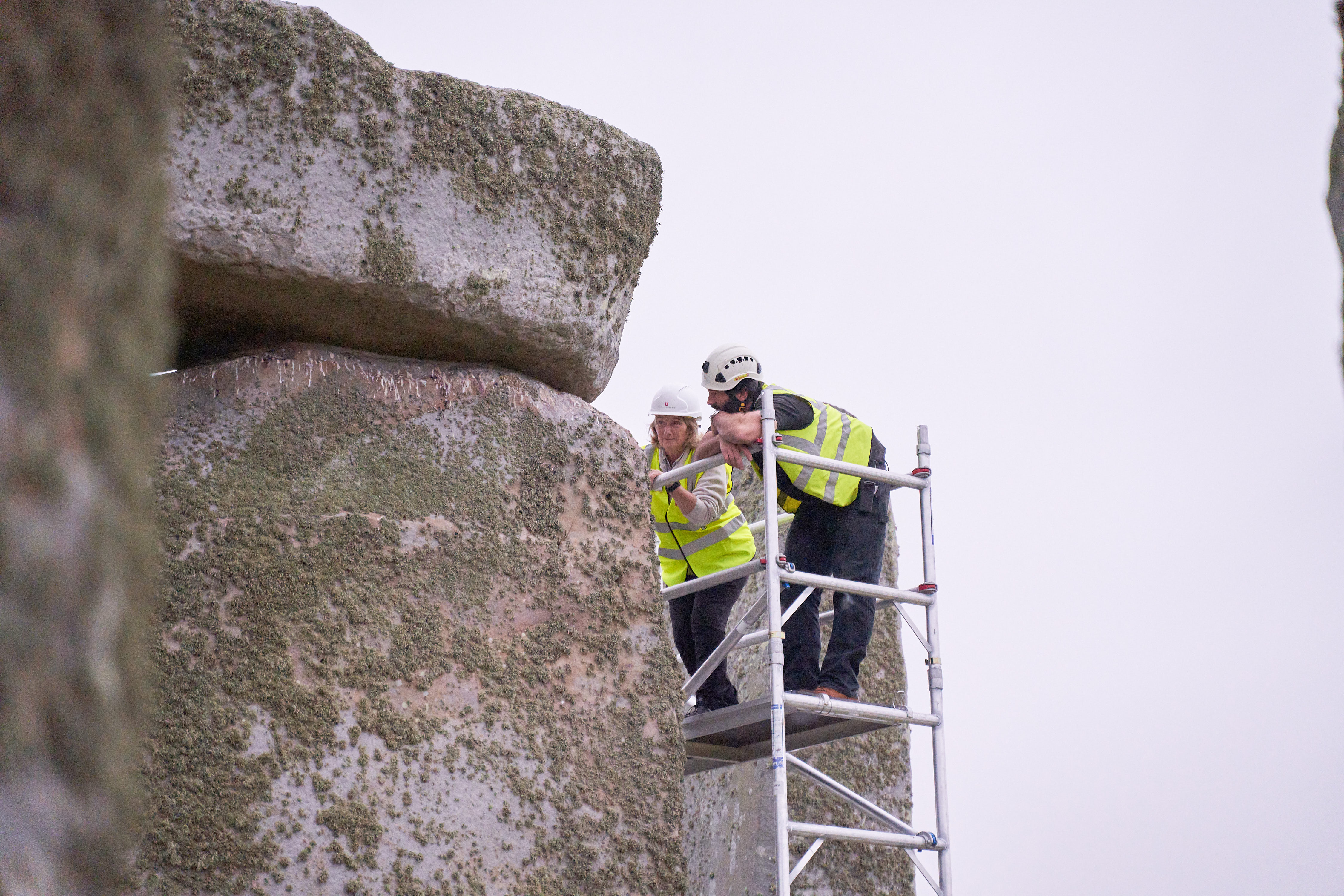 Conservation project begins to repair cracks at Stonehenge
