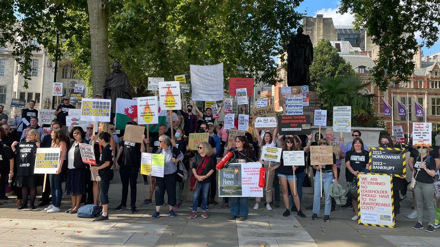 Leaseholder protest outside Parliament today about cladding, ground ...