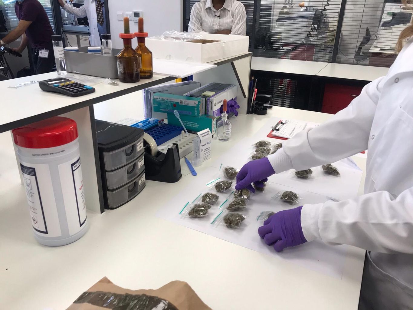 New forensics lab to tackle drug gangs unveiled in Lancashire | News ...