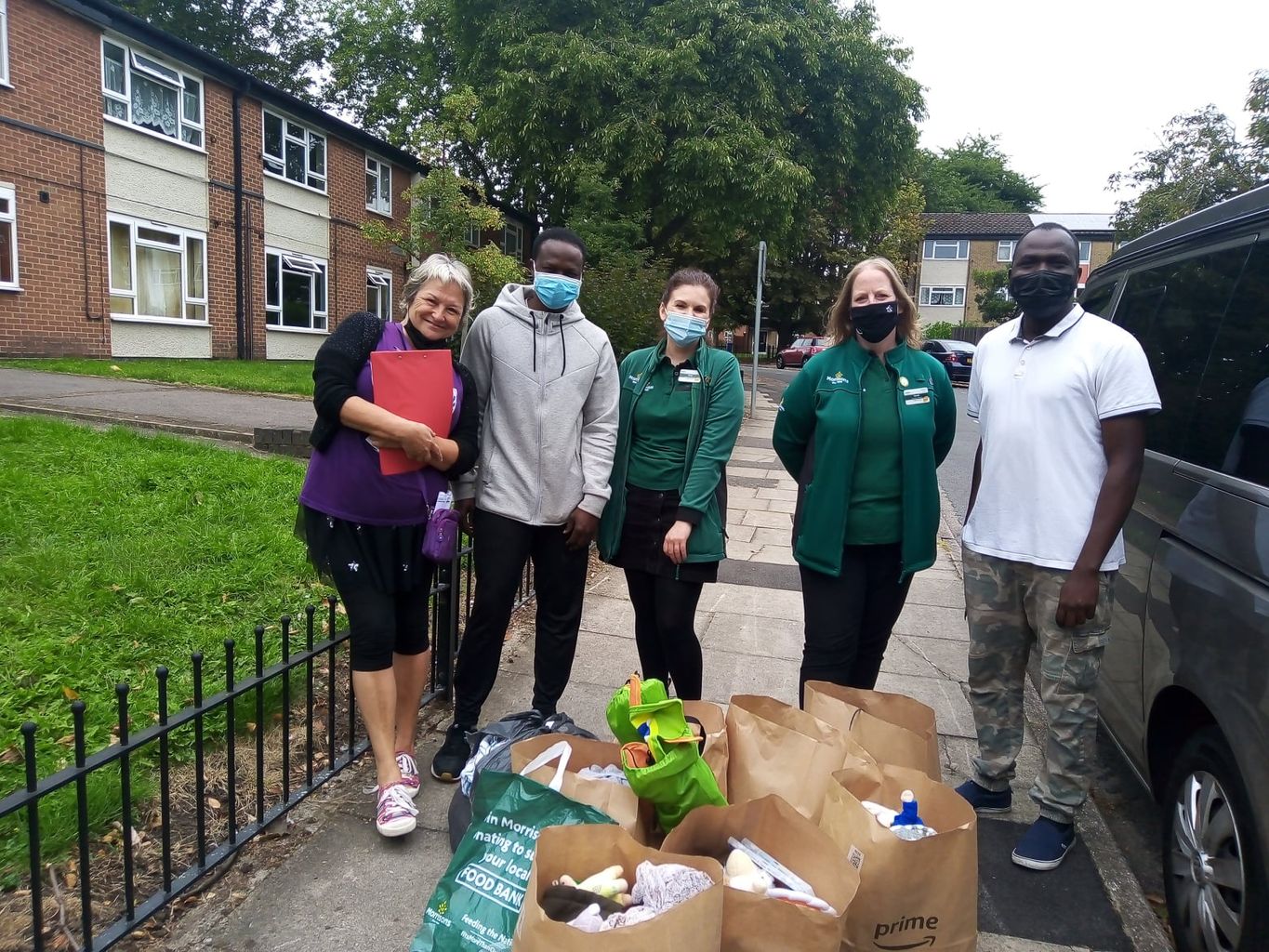 Voluntary group in Derby goes above and beyond to help refugees