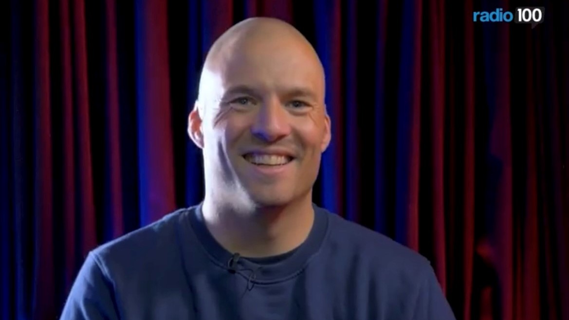 simon_historie.jpg?quality=80&format=jpg&crop=0,0,657,1169&resize=crop