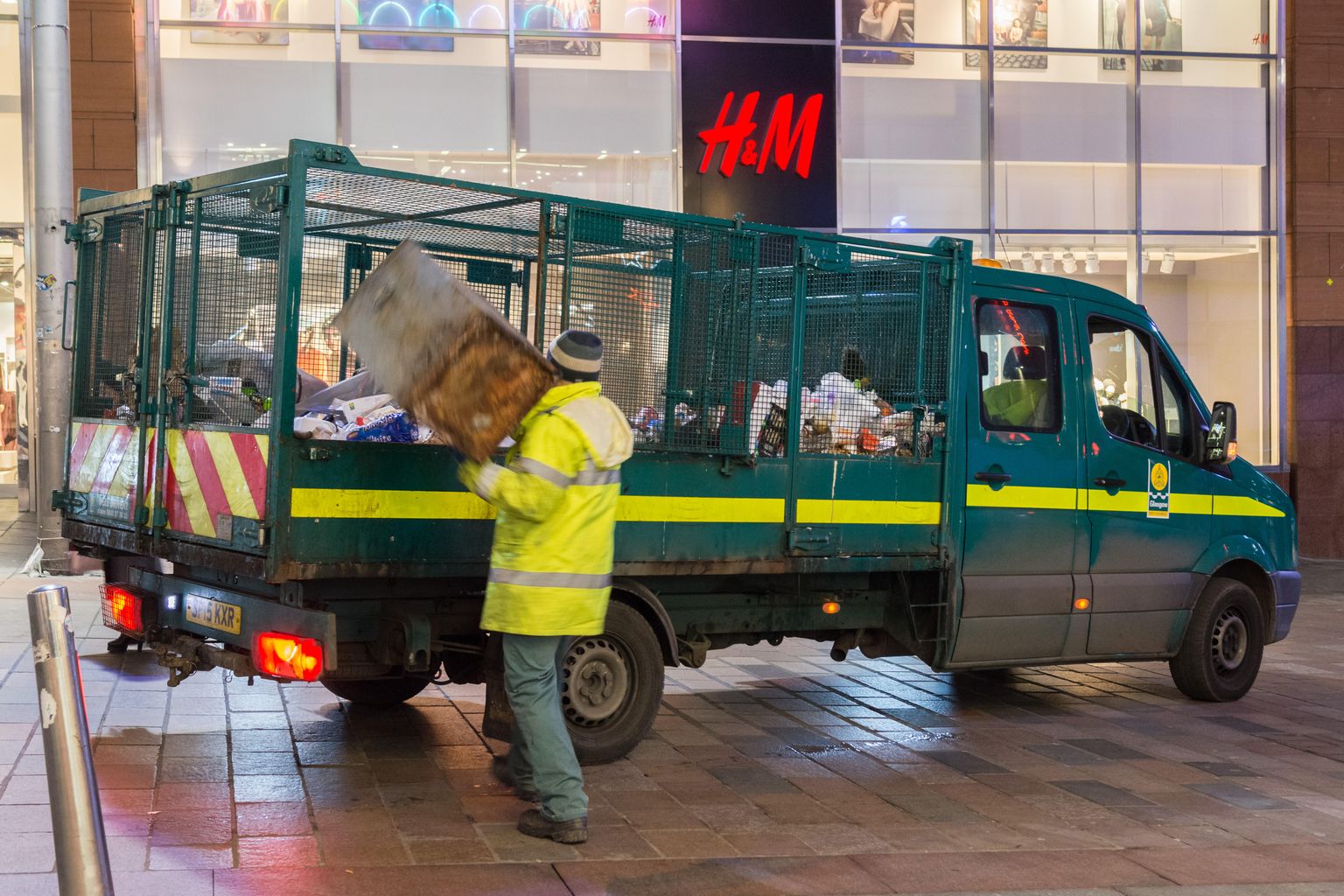 GMB in pay deal u-turn and Glasgow refuse workers strike from Monday